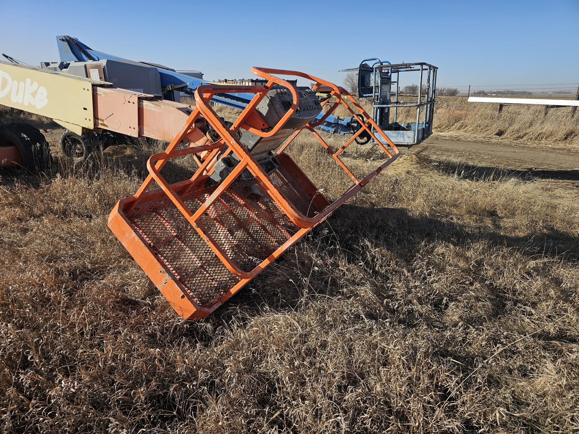 3510543 | JLG 600S Basket/Platform for Sale