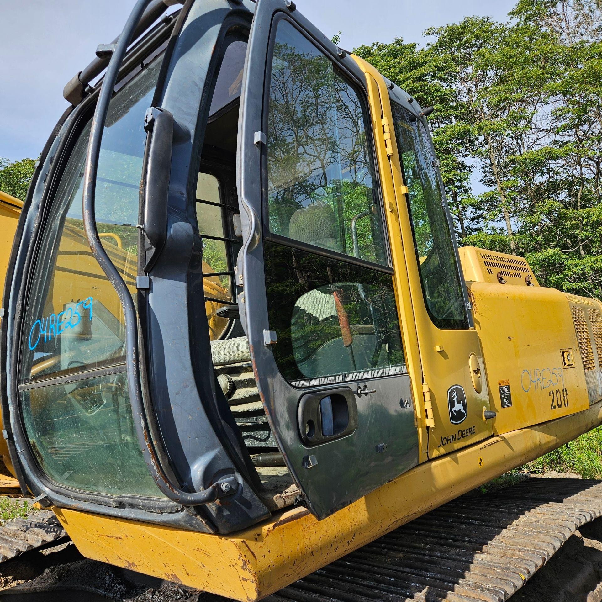 9202944 | John Deere 330C LC Cab Assembly for Sale