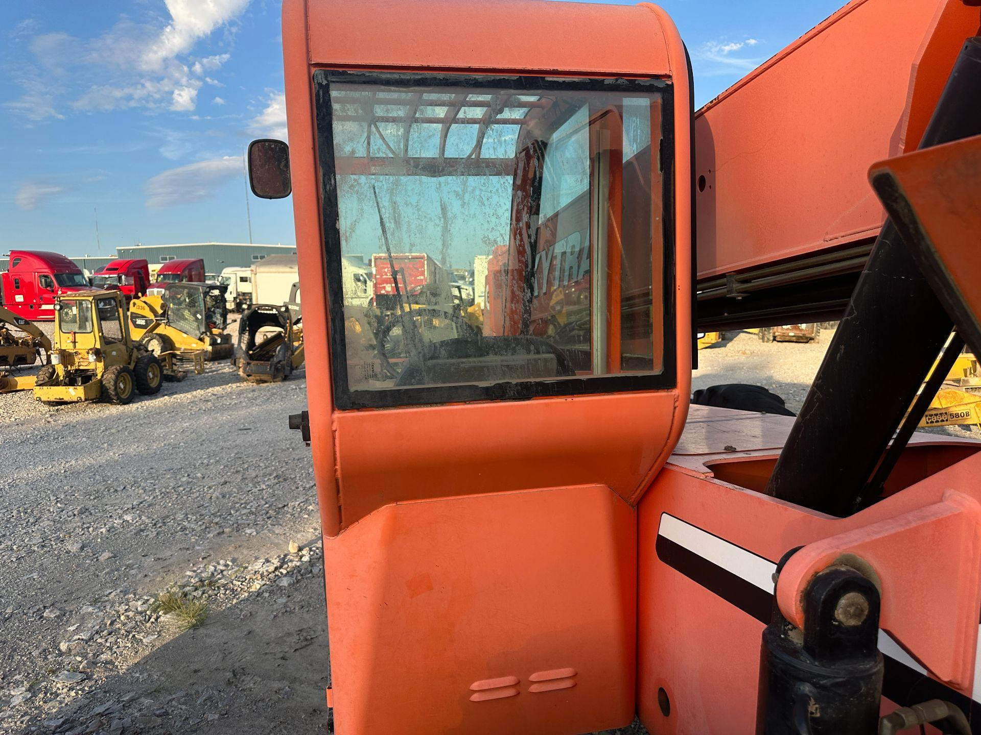 7138857 | Skytrak 6042 Cab Assembly for Sale