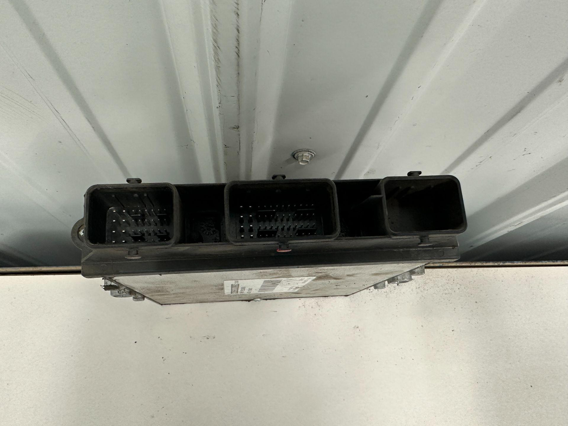 RE526588 | John Deere 544J Control Module for Sale