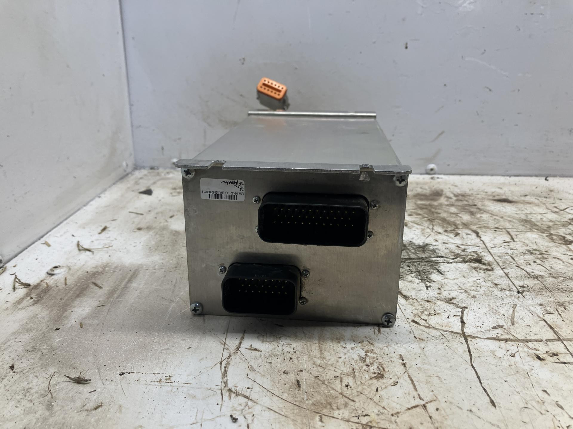 12735651 | Volvo G746B Control Module for Sale