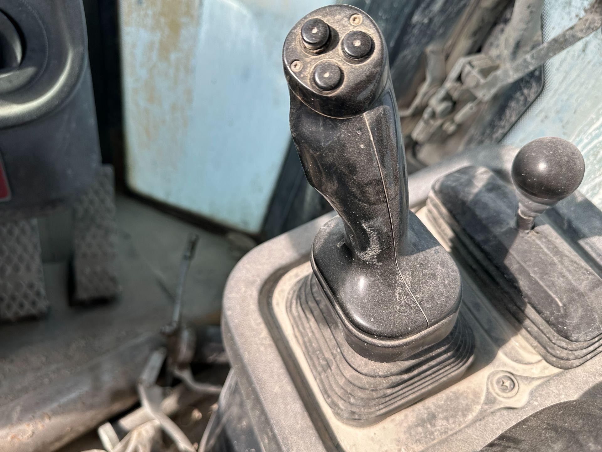 AT300664 | John Deere 544J Controls for Sale