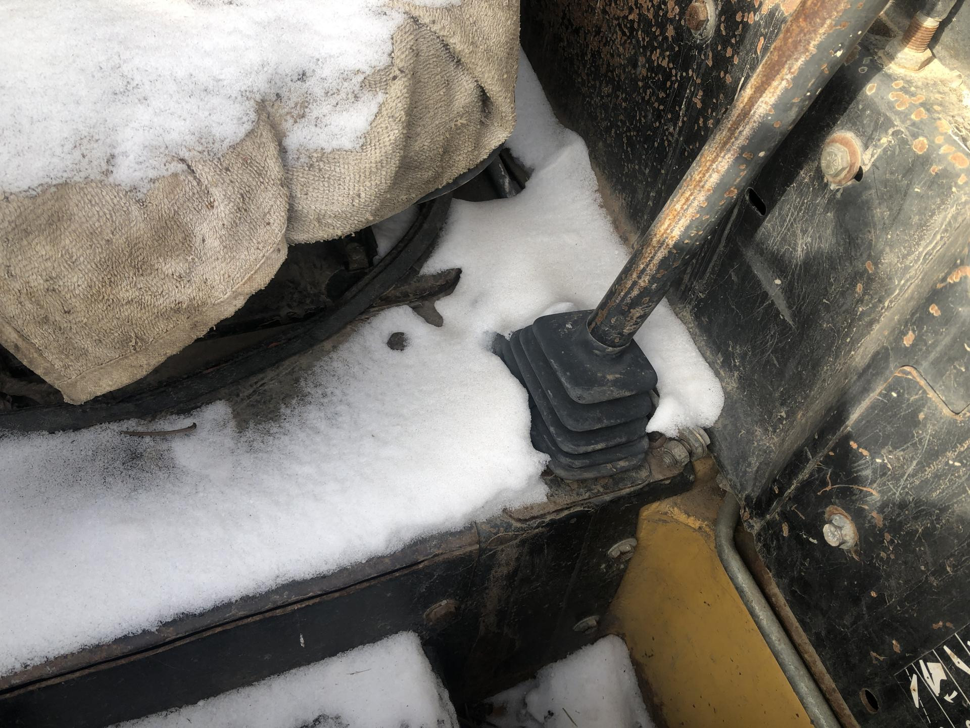 John Deere 5575 Controls for Sale