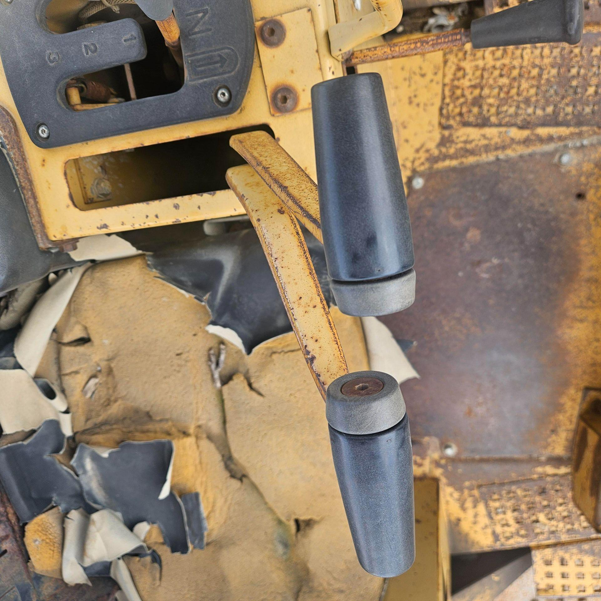 CAT D4H Controls for Sale