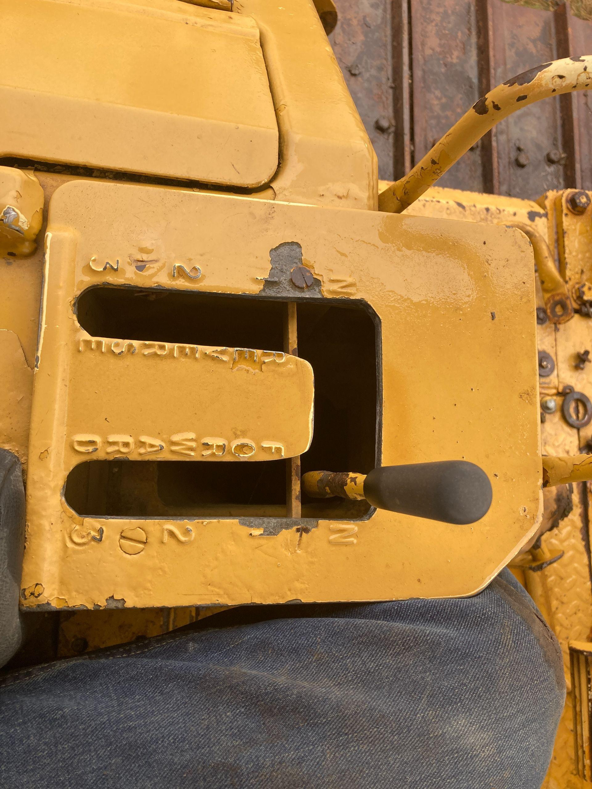 1P929 | CAT D6D LPG Equip Transmission Shifter, Manual for Sale
