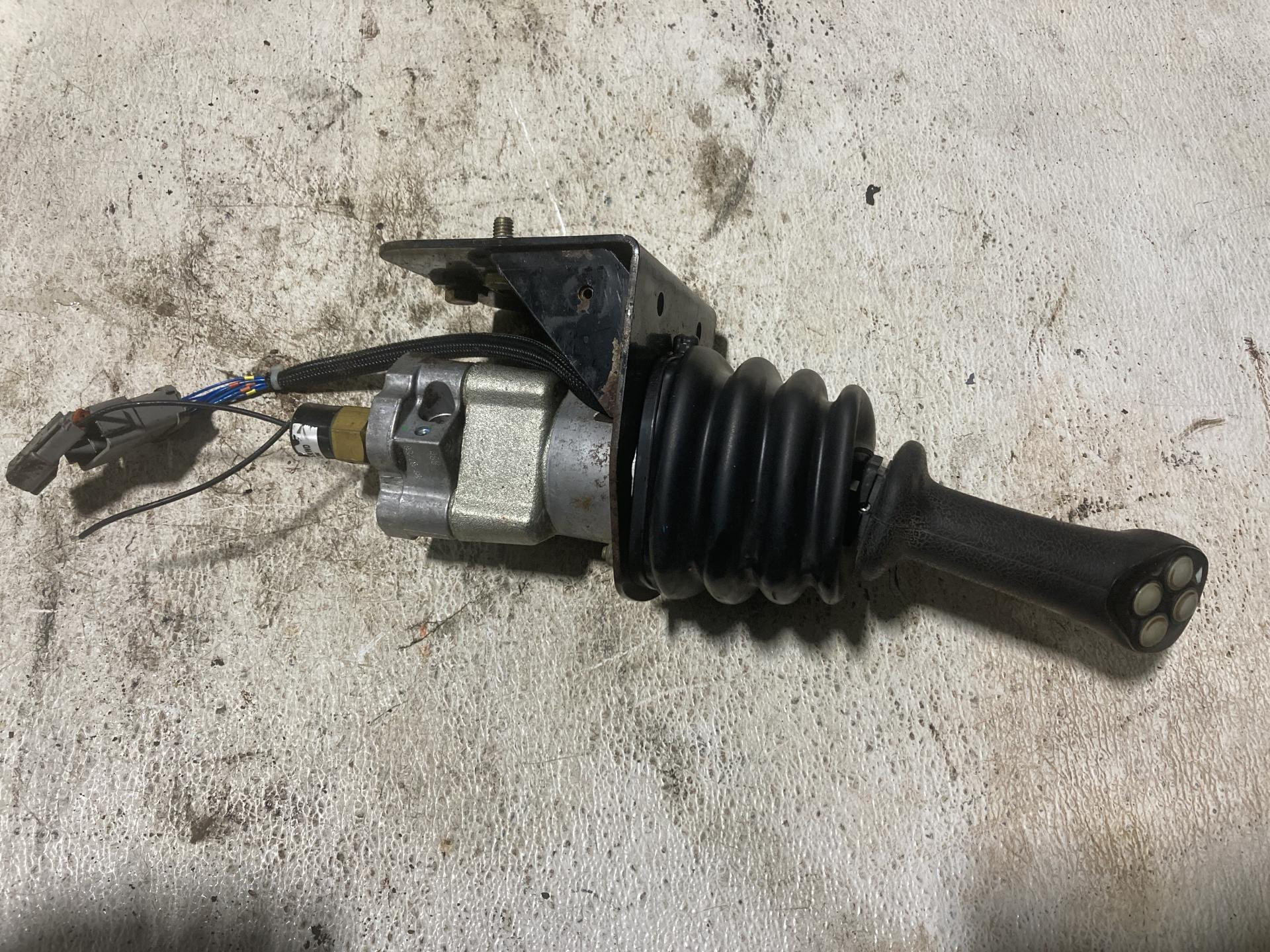 08106883 | ASV RT40 Controls for Sale