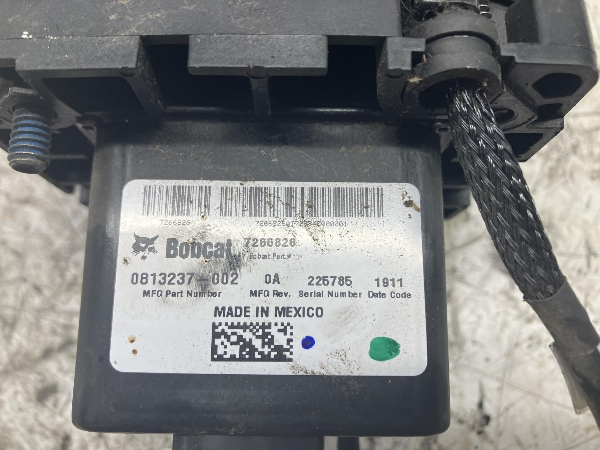 7023149 | Bobcat S850 Controls for Sale