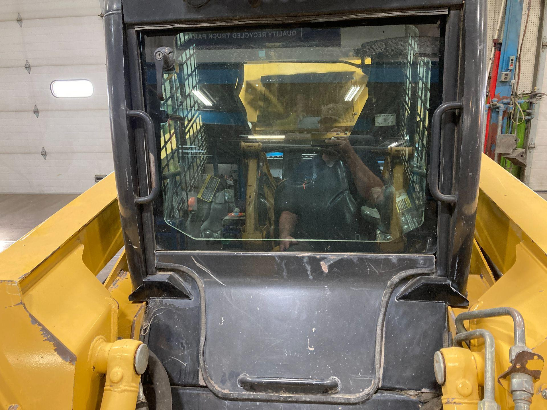 AT324983 | John Deere 325 Door Assembly for Sale