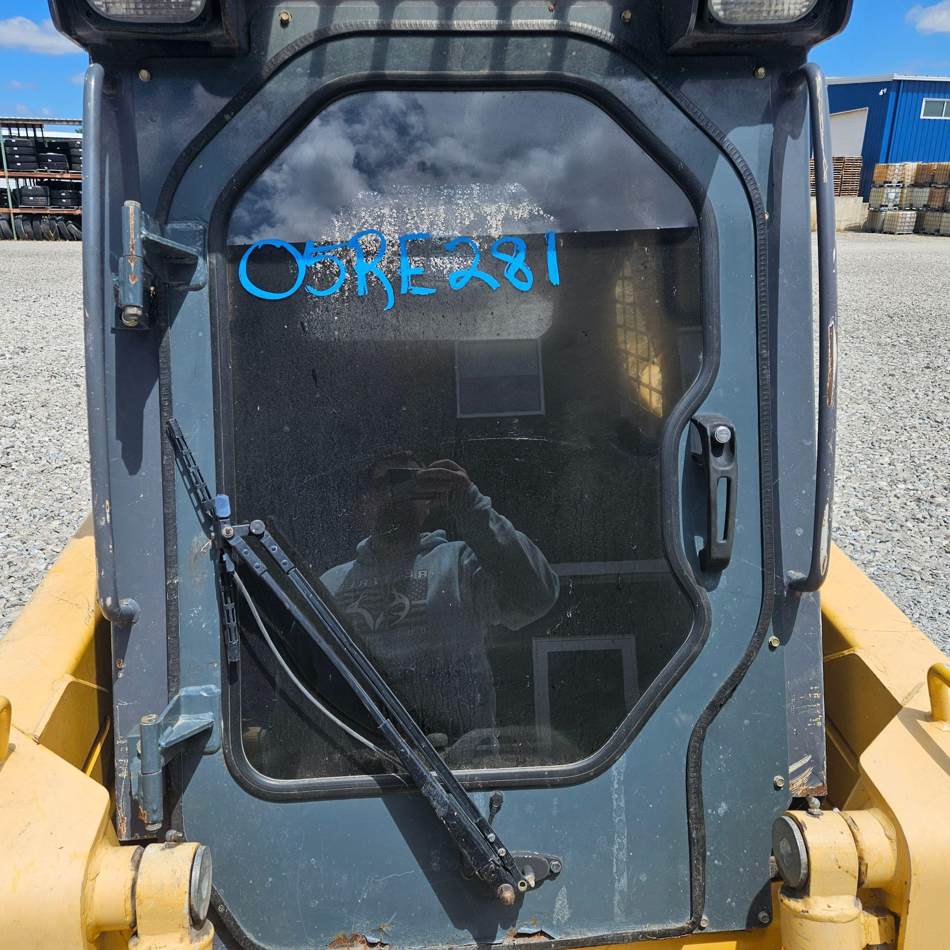 810561 | Gehl 4840 Door Assembly for Sale