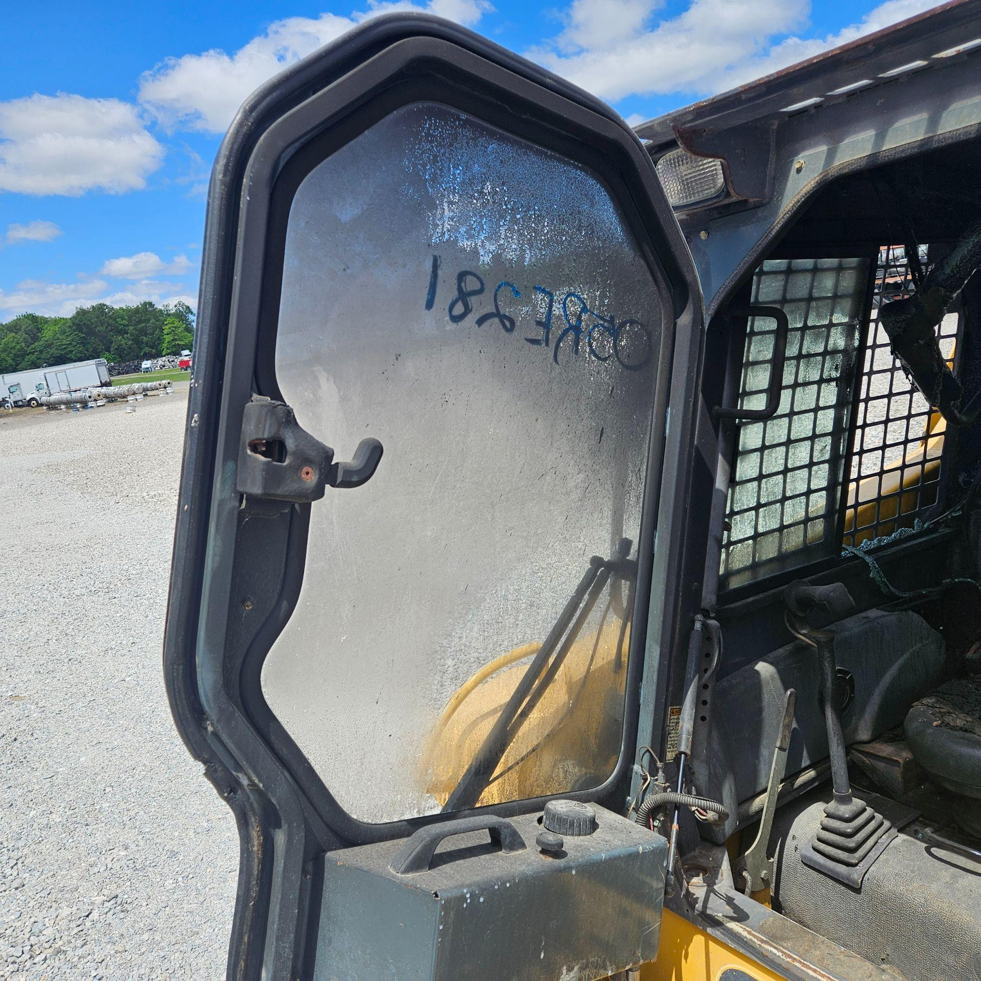 810561 | Gehl 4840 Door Assembly for Sale