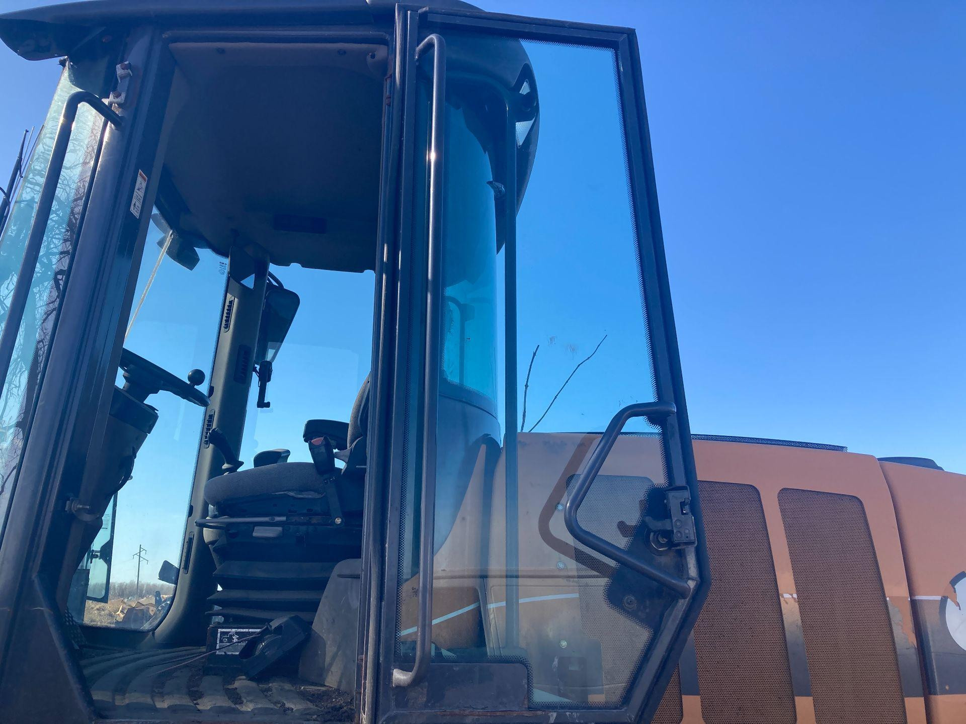 84141656 | Case 621E Door Assembly for Sale