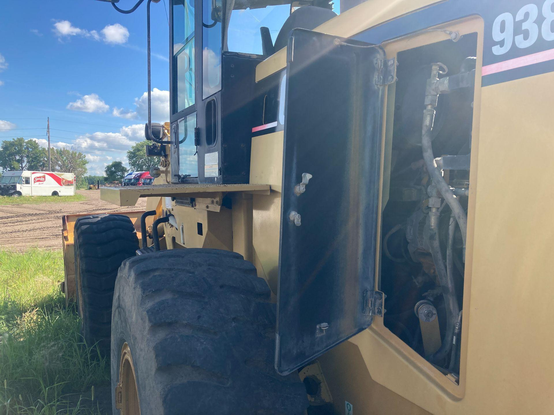 147-1146 | CAT 938G Door Assembly for Sale