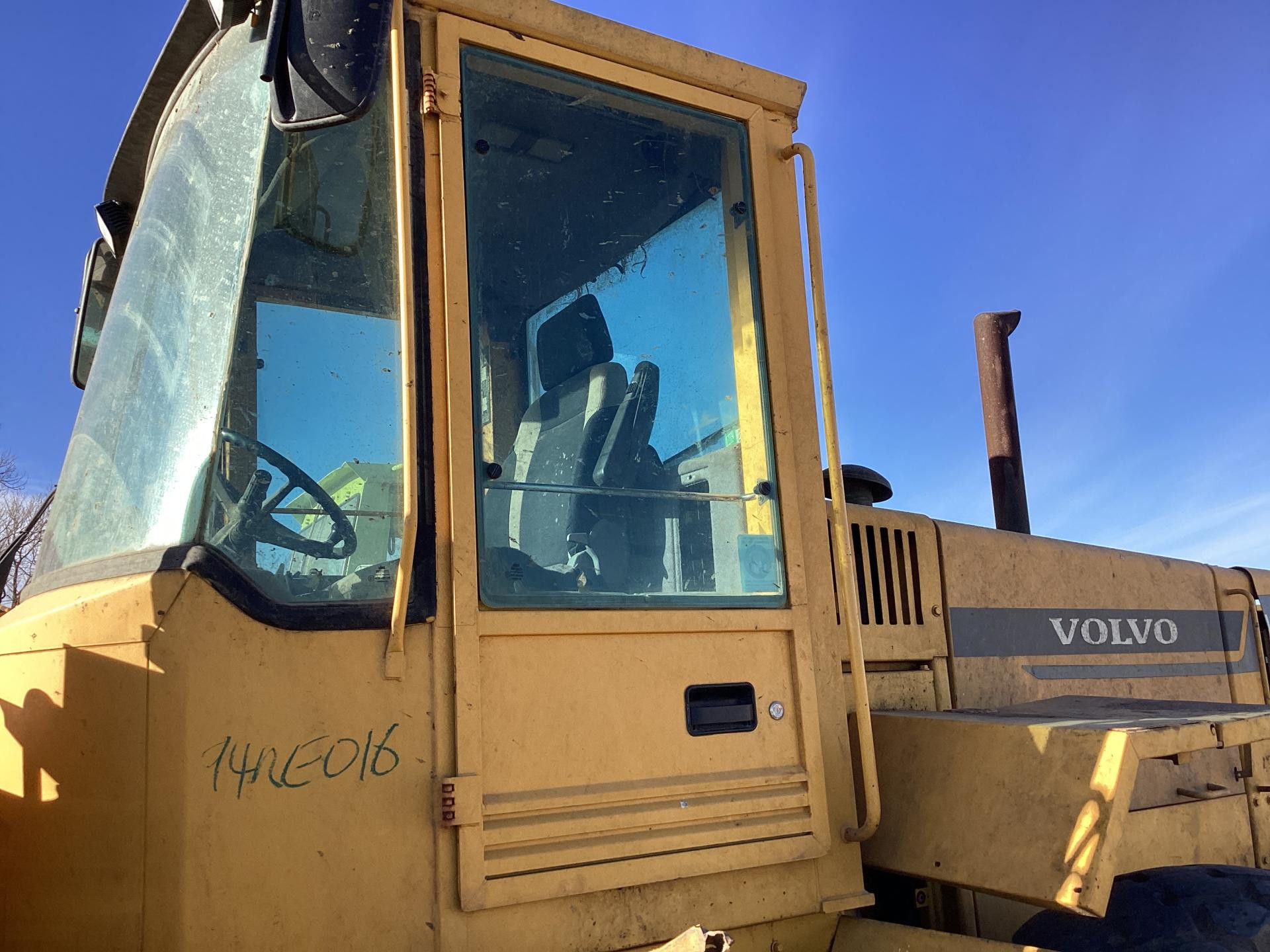 Volvo L90B Door Assembly for Sale