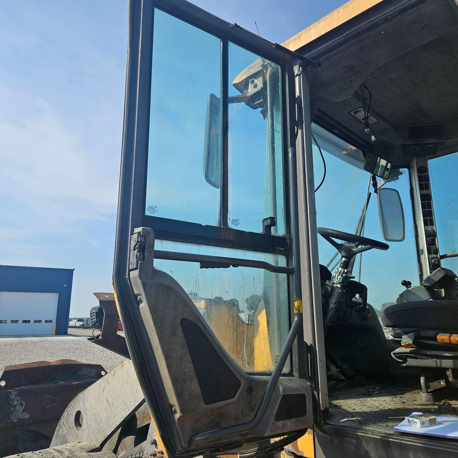 VOE11412290 | Volvo L90F Door Assembly for Sale