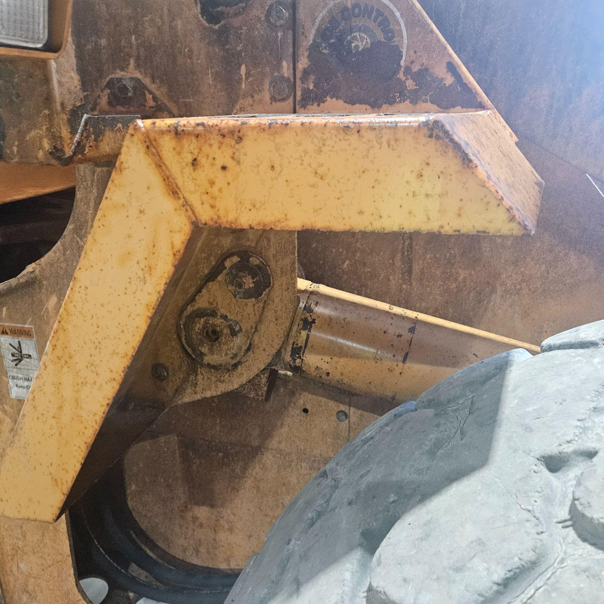 442121A1 | Case 821C Fender for Sale