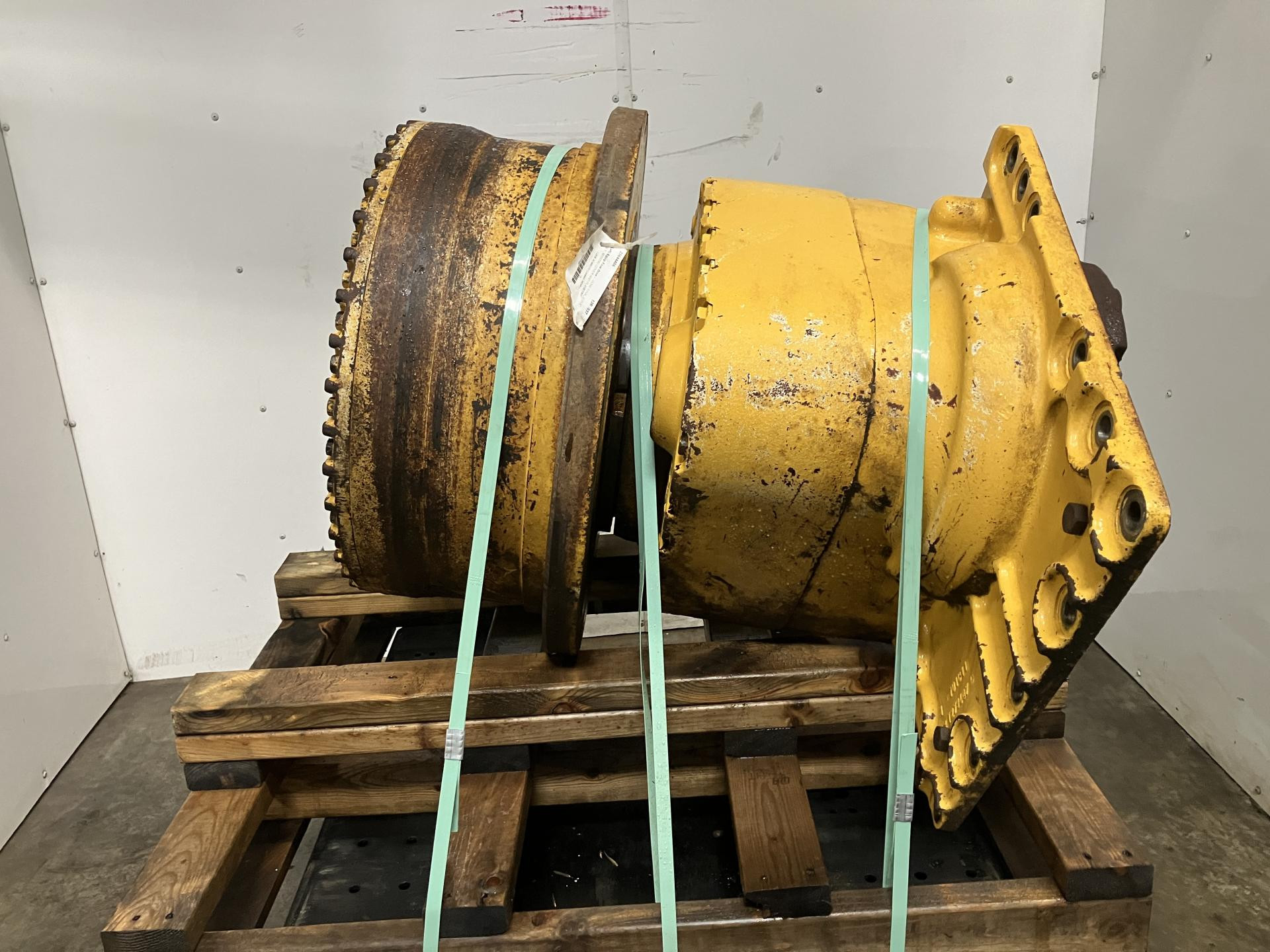 AT466310 | John Deere 850K Final Drive for Sale