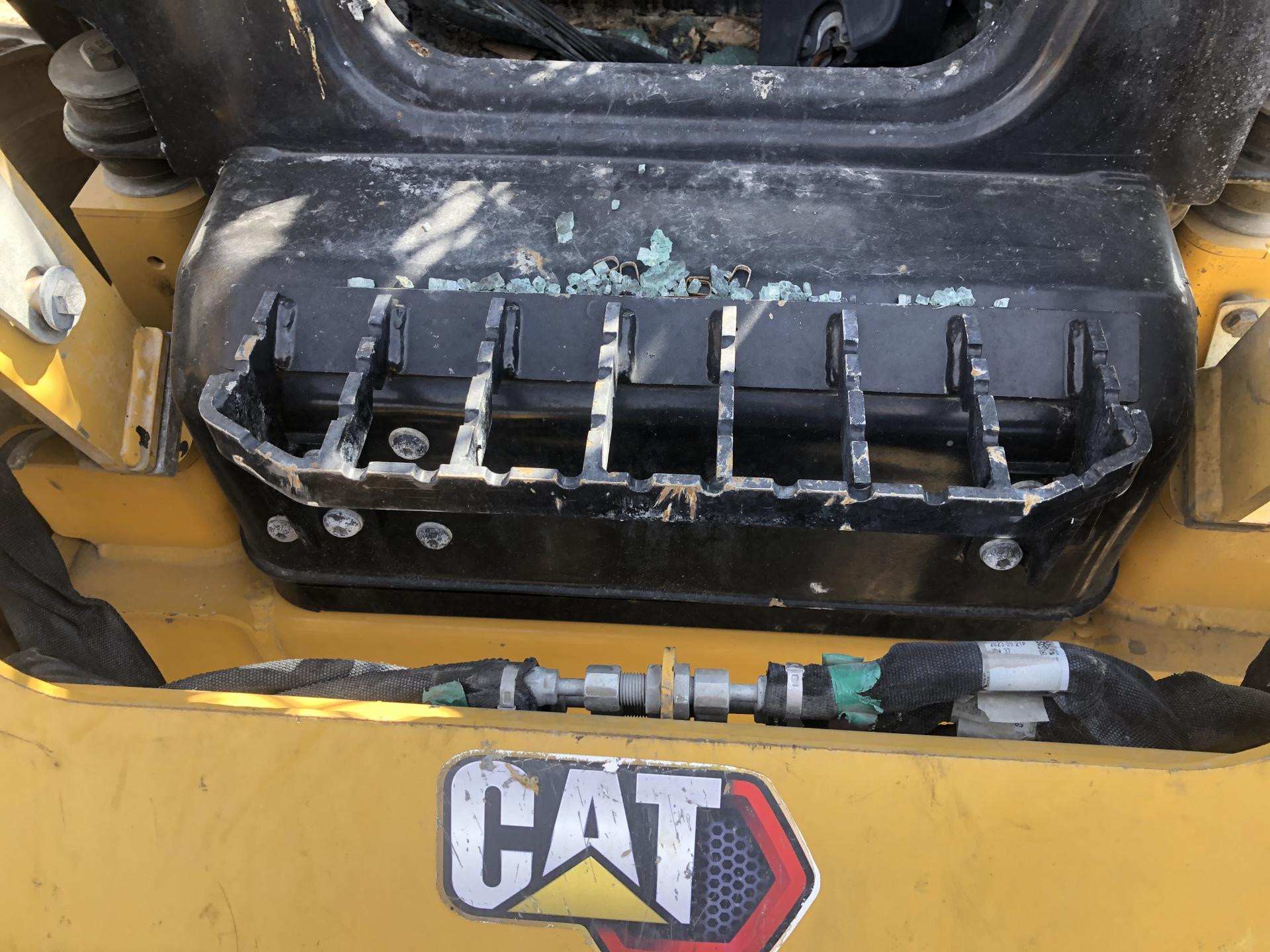 441-6180 | CAT 242D3 Step for Sale
