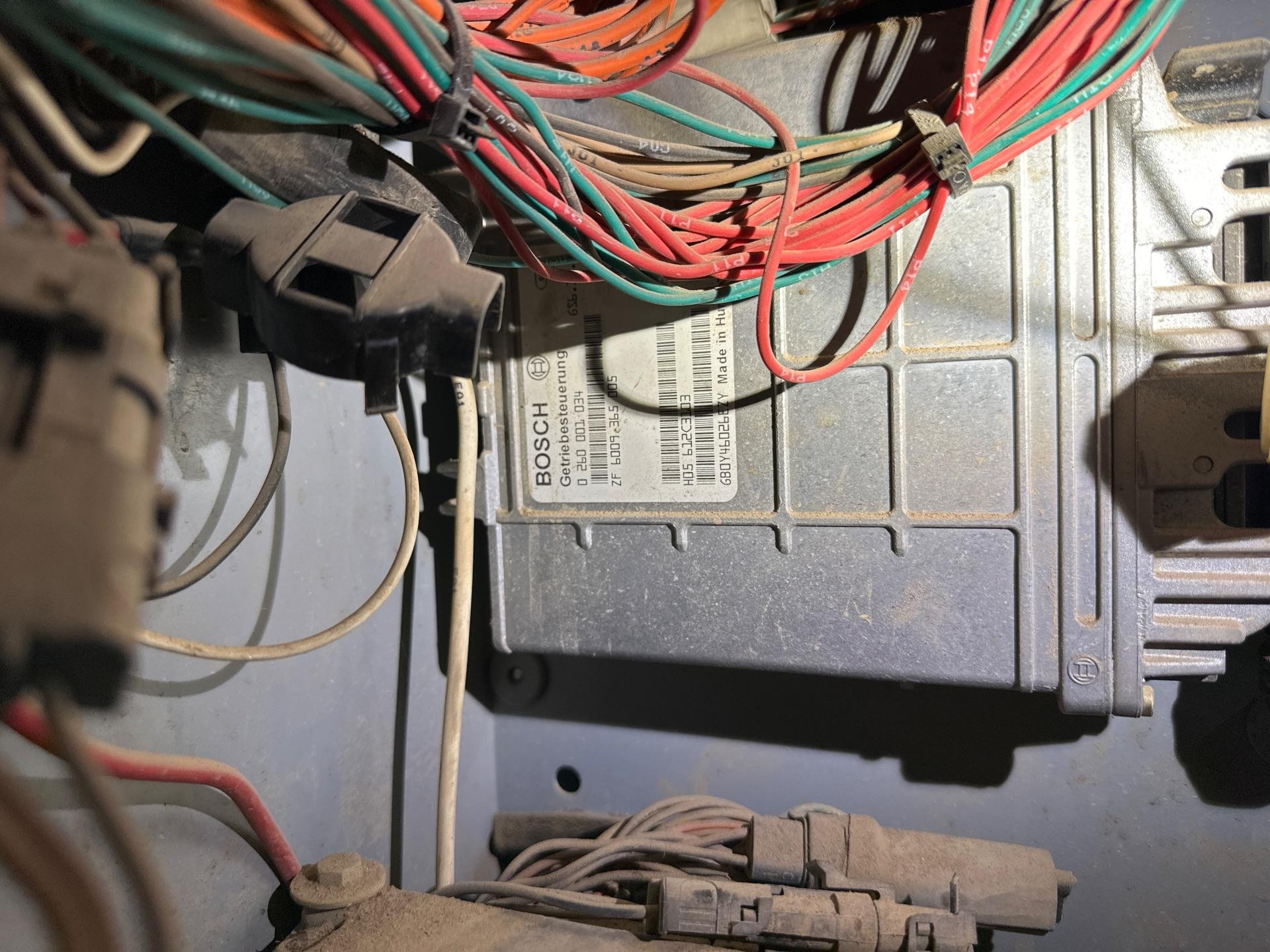 AT301722 | ZF 4WG-200 Equip Transmission Control Module for Sale