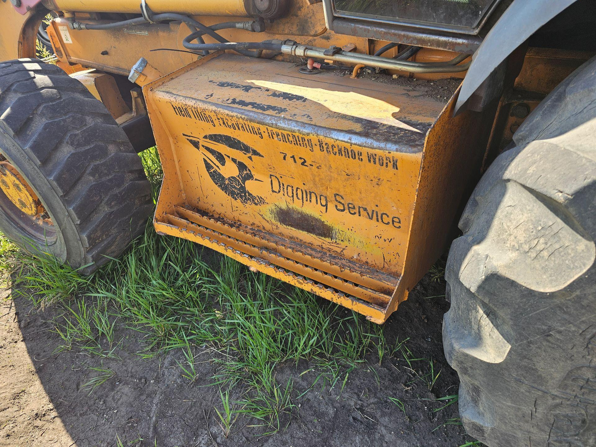 87419482 | Case 580M Fuel Tank for Sale