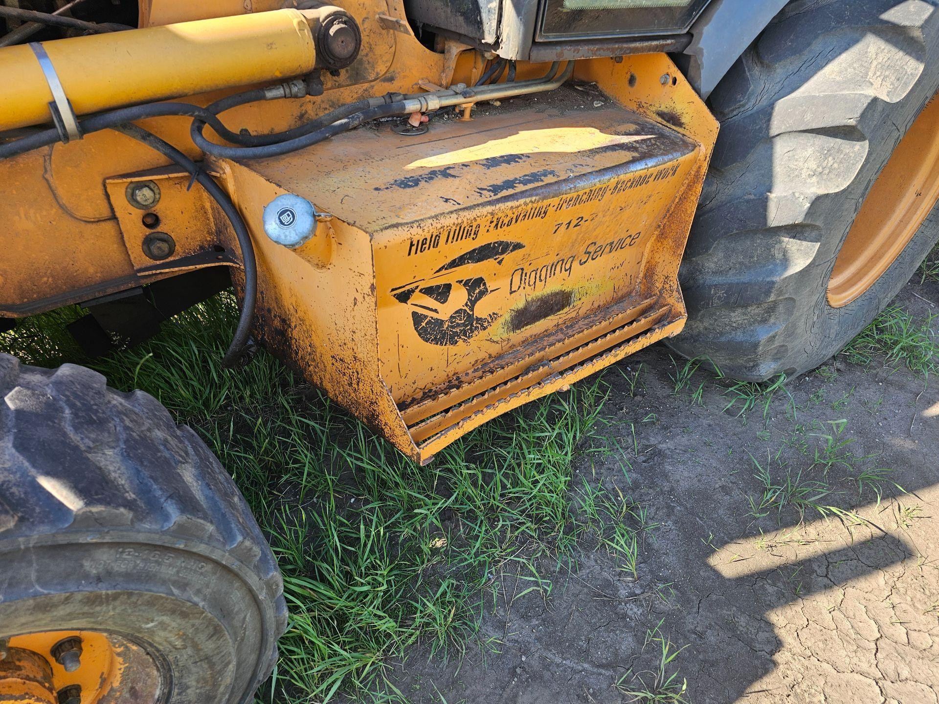 87419482 | Case 580M Fuel Tank for Sale