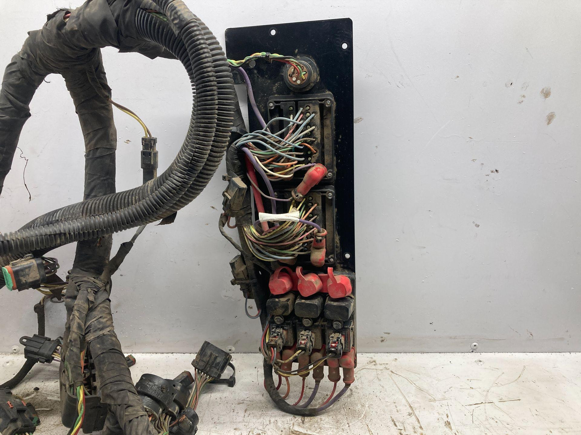 383-6243 | CAT 279D Equip Fuse Panel for Sale