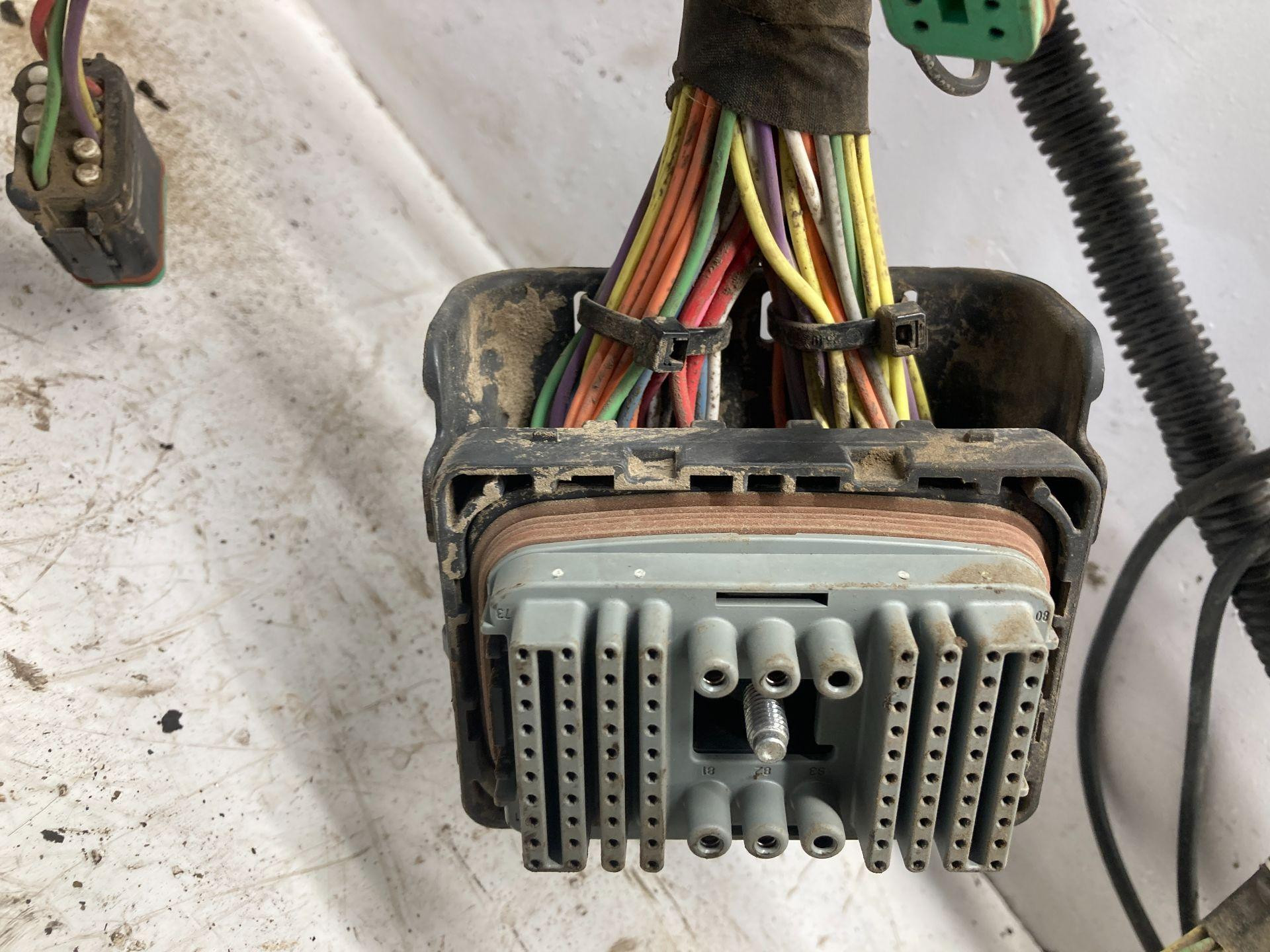CAT 279D Equip Fuse Panel for Sale