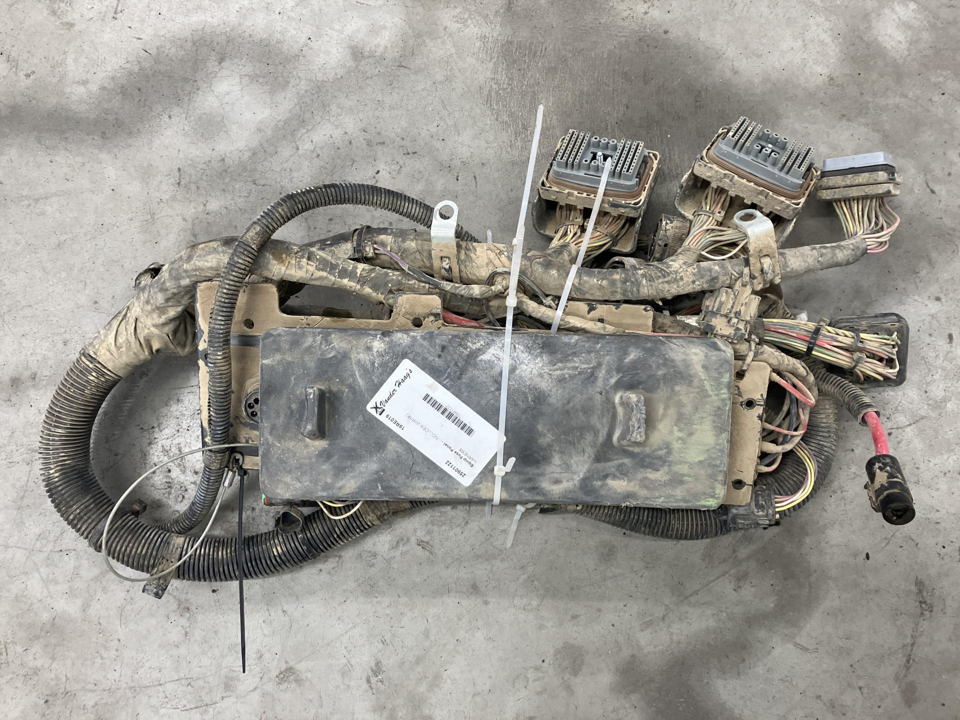 CAT 289D Equip Fuse Panel for Sale