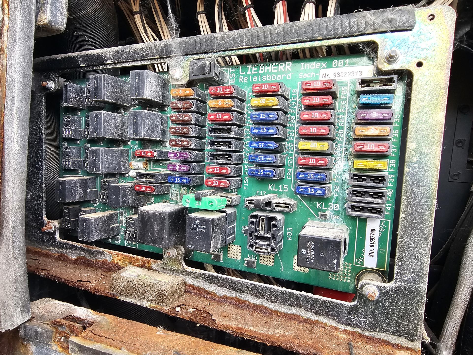 LW93022313 | John Deere 344K Equip Fuse Panel for Sale