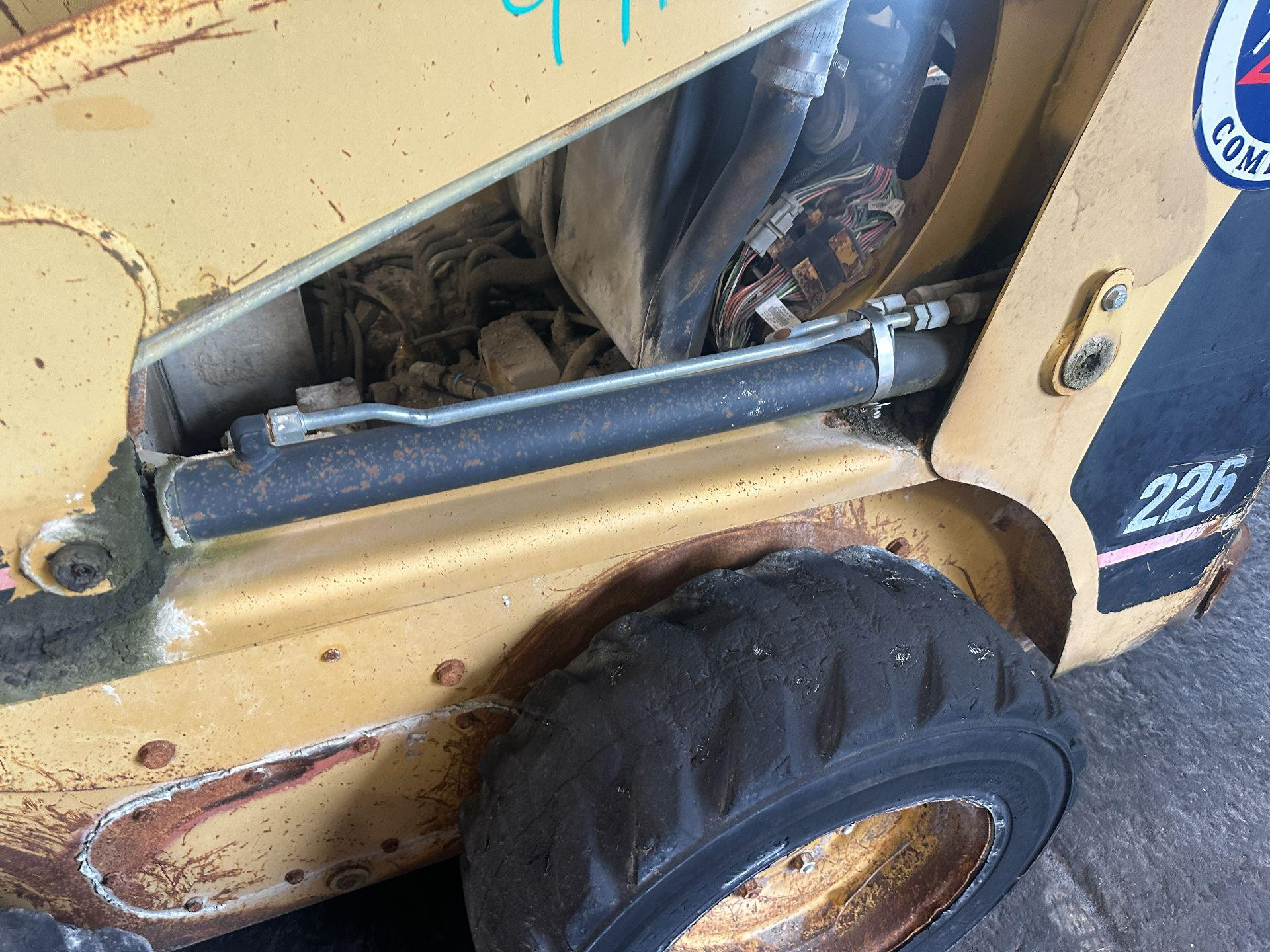 CAT 228 Hydraulic Cylinder for Sale