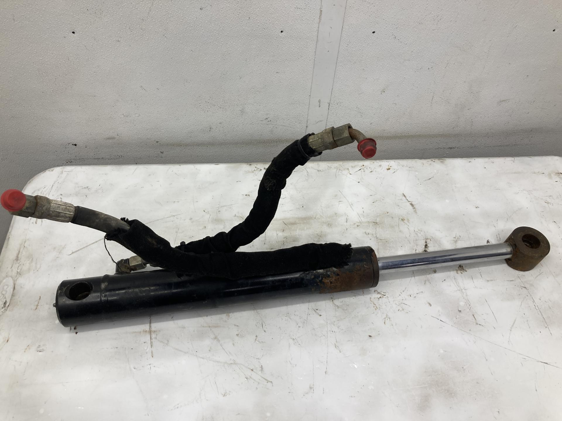 142-8955 | CAT 226 Hydraulic Cylinder for Sale