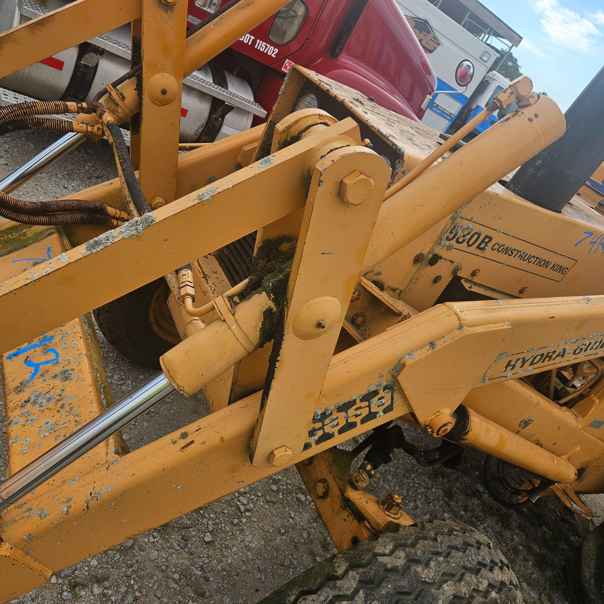 G101187 | Case 580B Hydraulic Cylinder for Sale