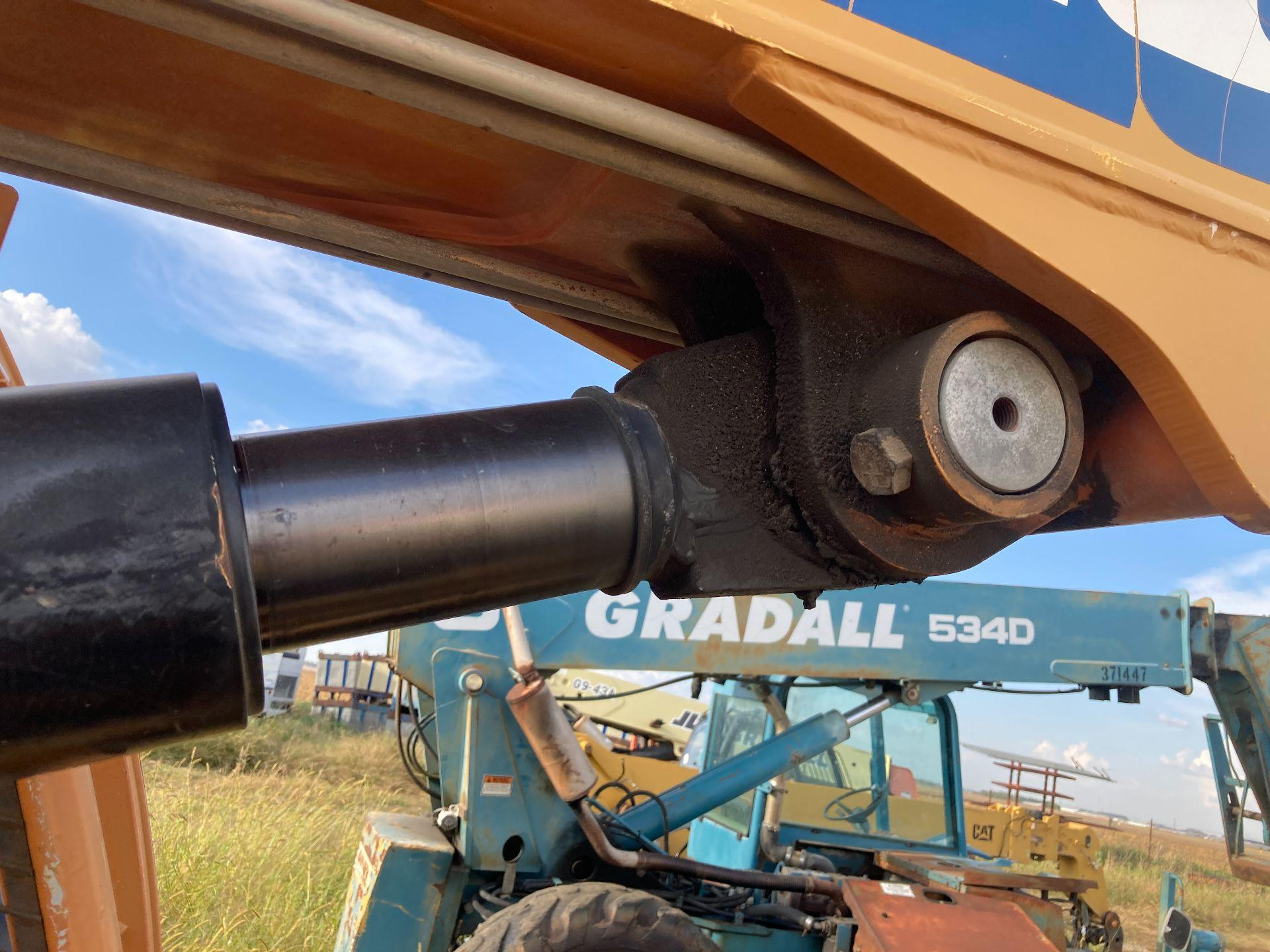 Lull 644E42 Hydraulic Cylinder for Sale