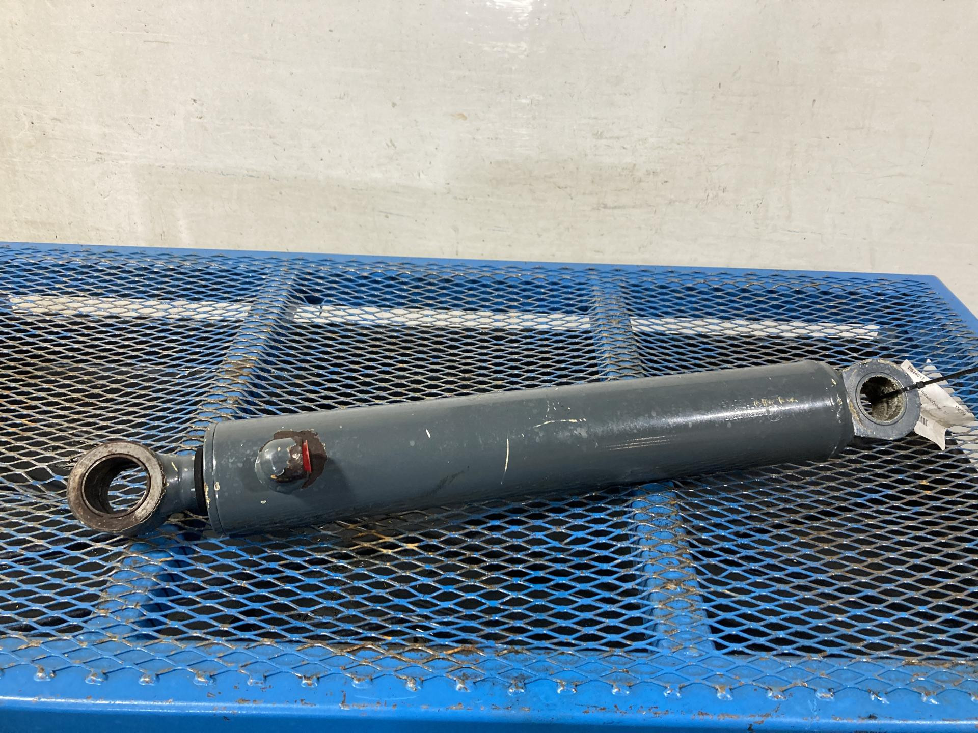 50351440 | Gehl R165 Hydraulic Cylinder for Sale