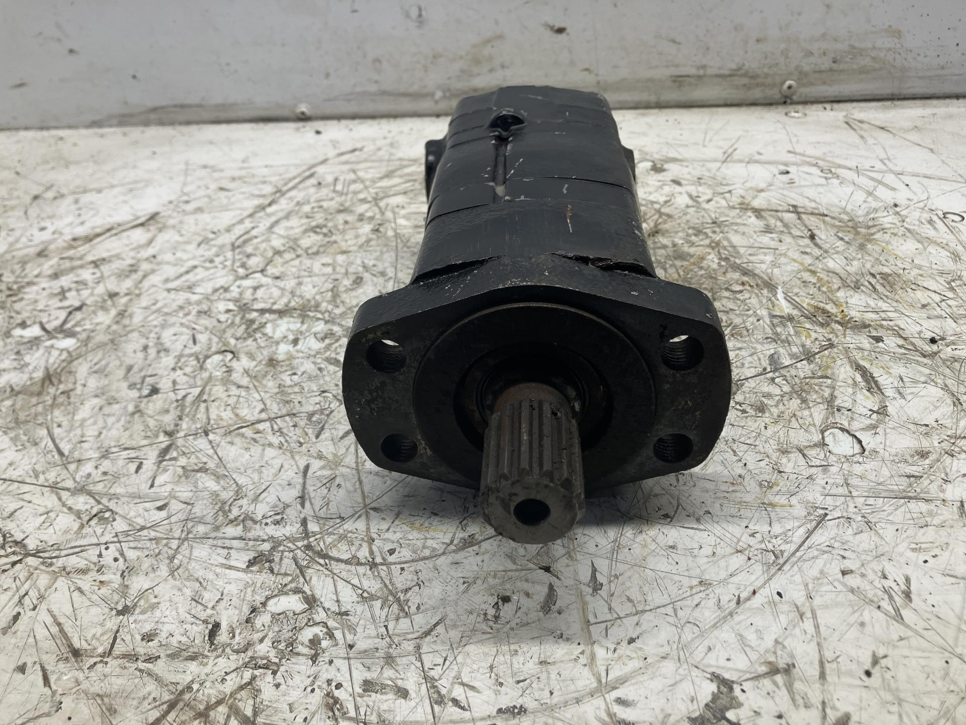 296426857 | Vermeer D23X30 Hydraulic Motor for Sale