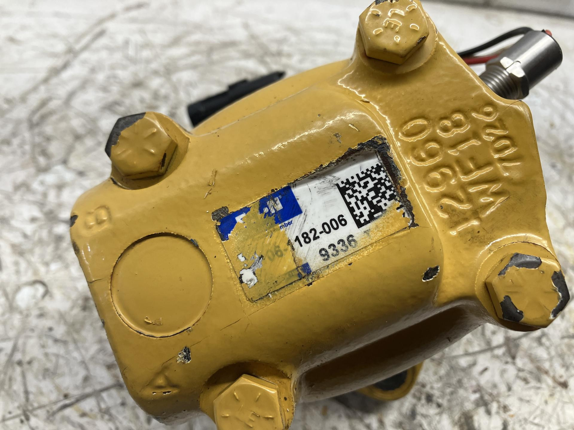Vermeer D23X30 Hydraulic Motor for Sale