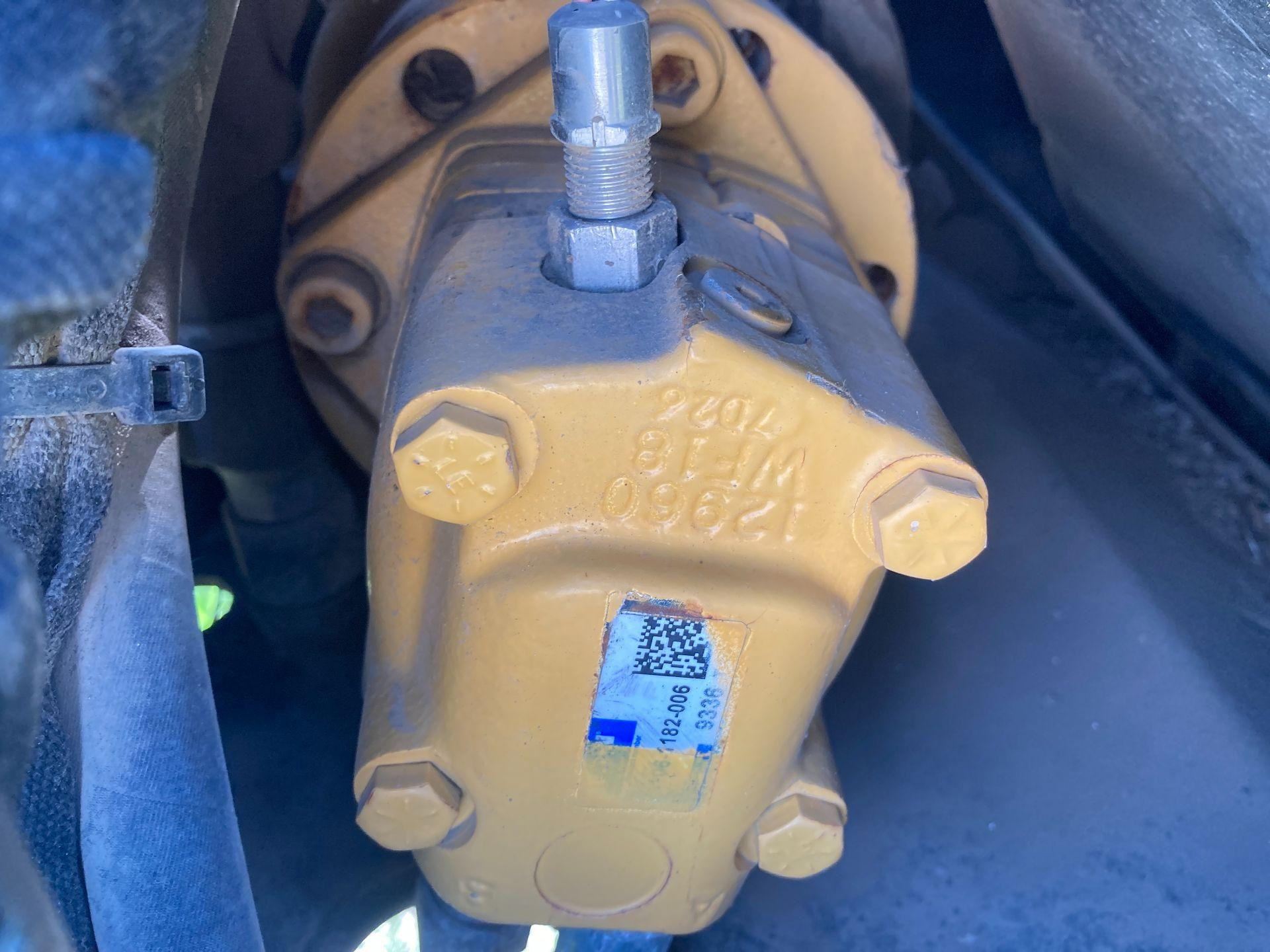 Vermeer D23X30 Hydraulic Motor for Sale