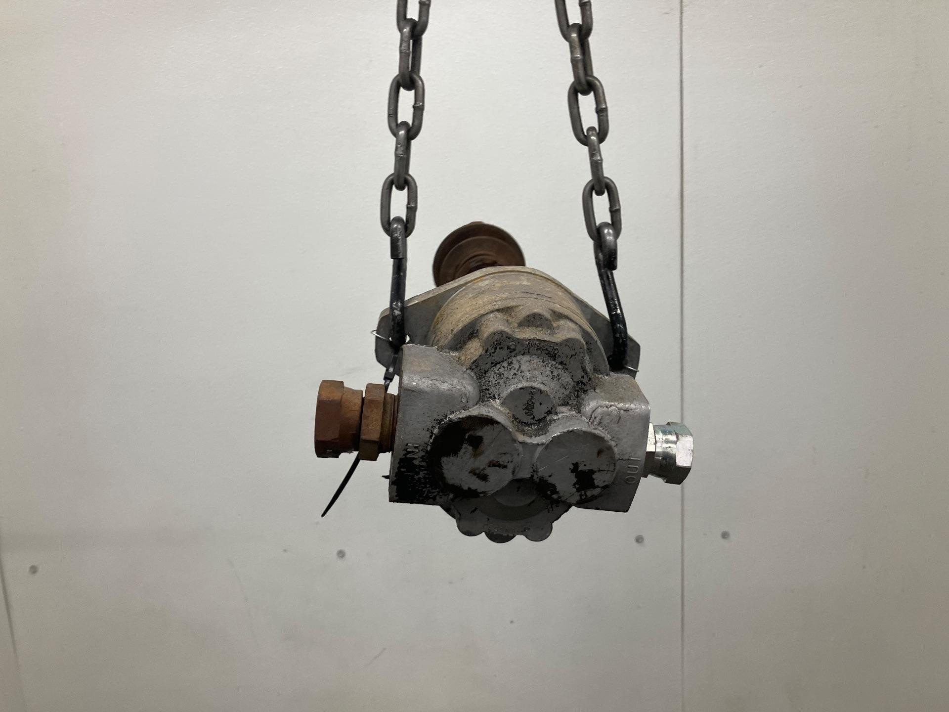 AT31208 | John Deere 350B Hydraulic Pump for Sale
