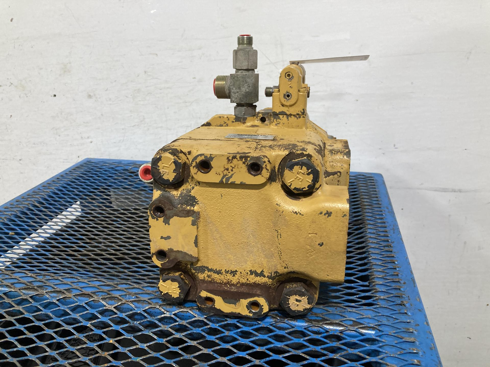 119-7698 | CAT 928G Hydraulic Pump for Sale