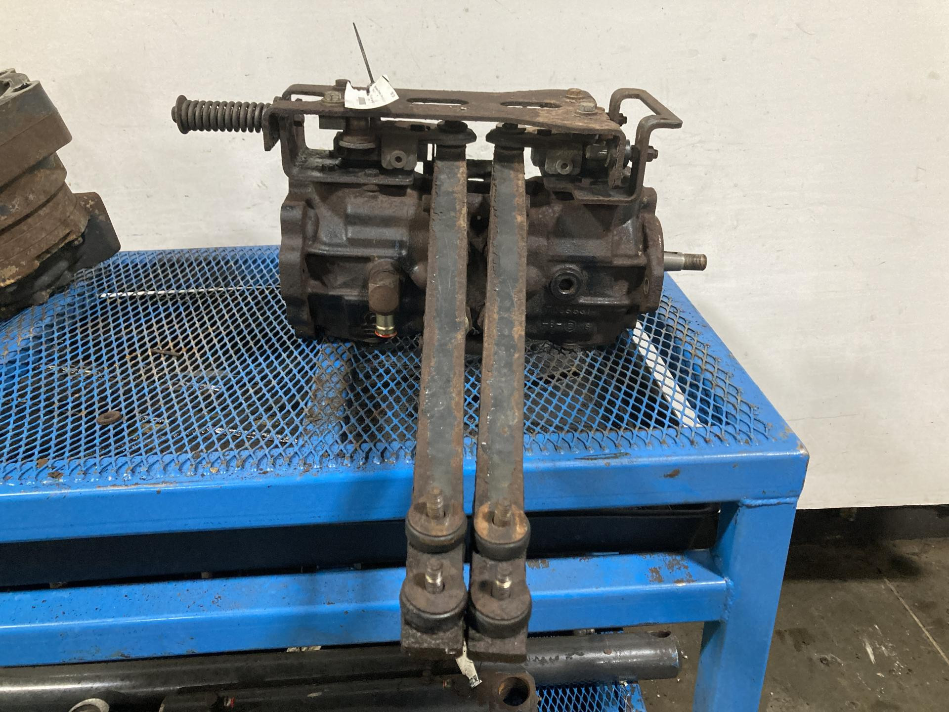 Bobcat S630 Equip Hydrostatic Pump for Sale