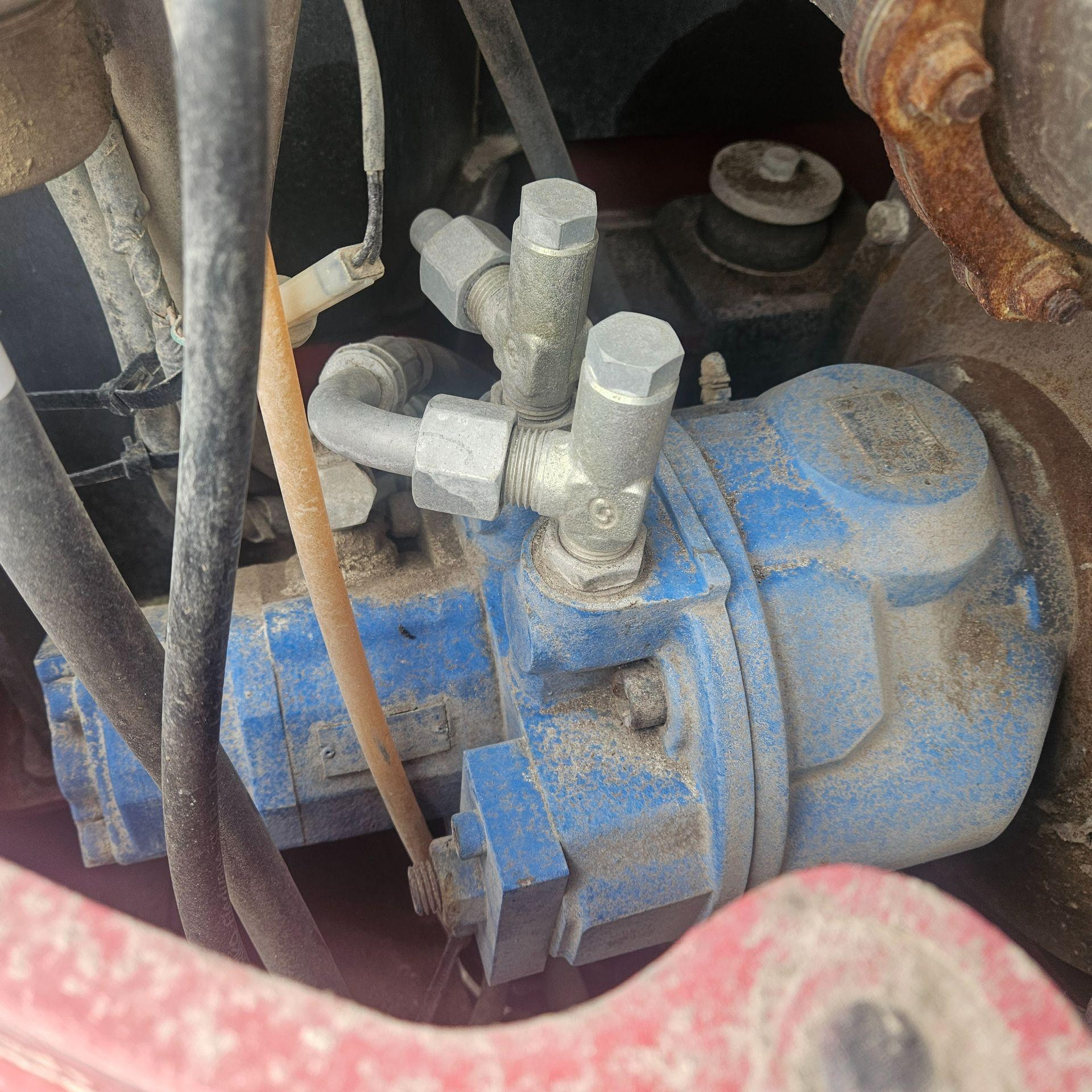 1902030200 | Takeuchi TB240 Hydraulic Pump for Sale