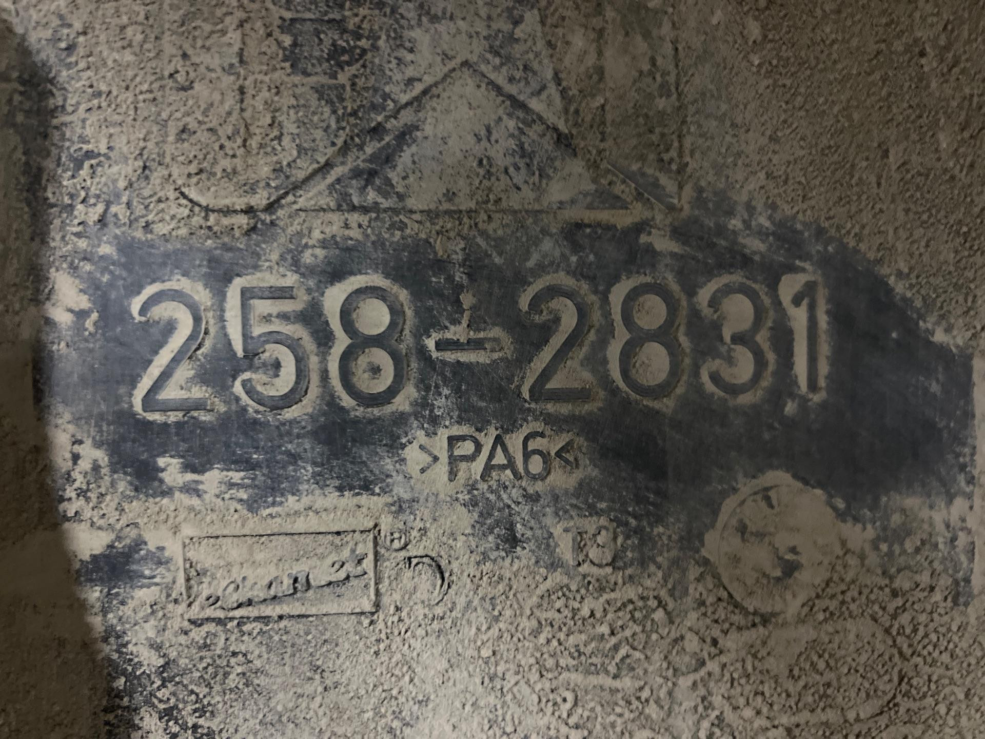 258-2806 | CAT 262C Hydraulic Reservoir for Sale