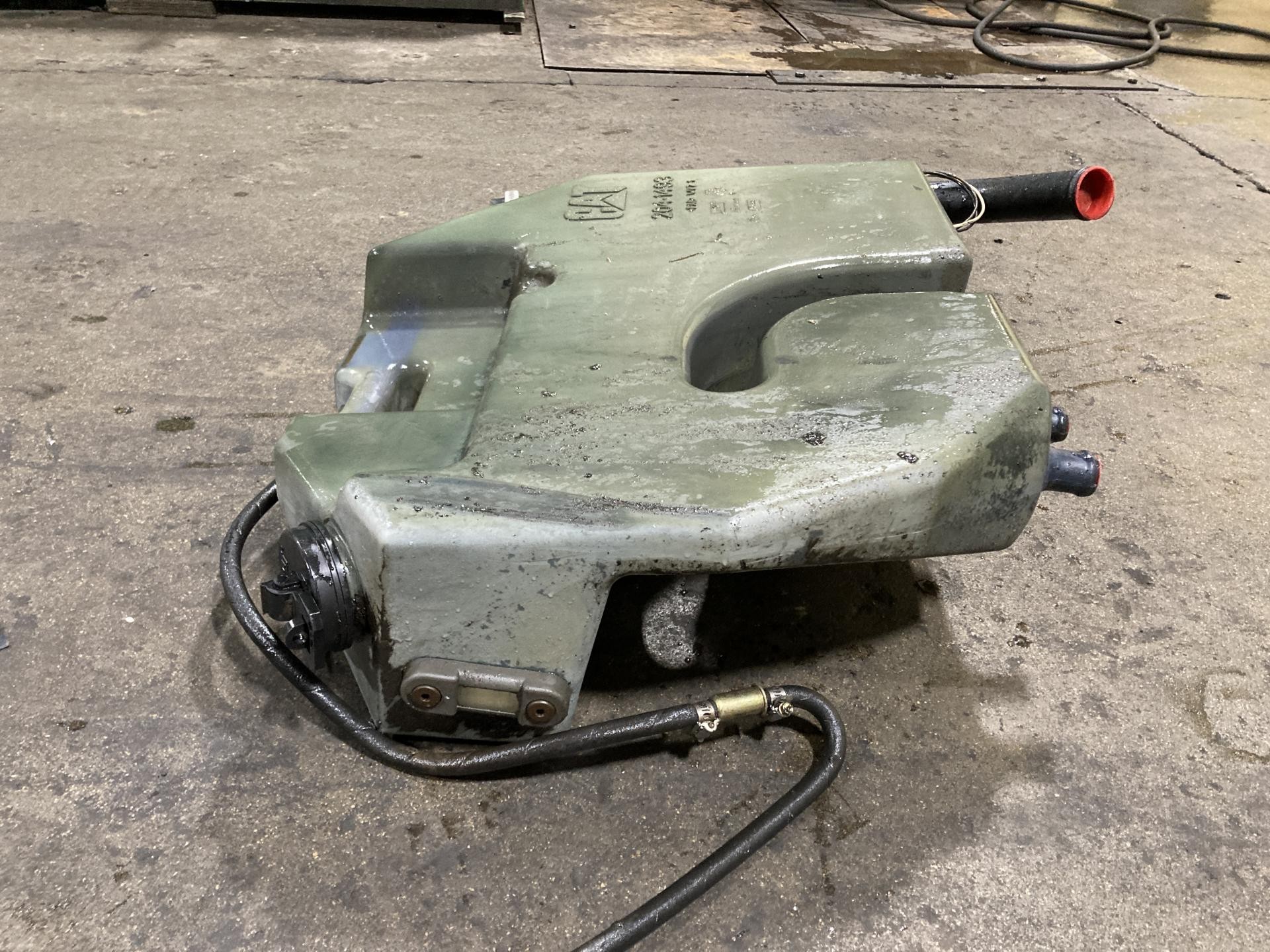 204-1493 | CAT 277 Hydraulic Reservoir for Sale