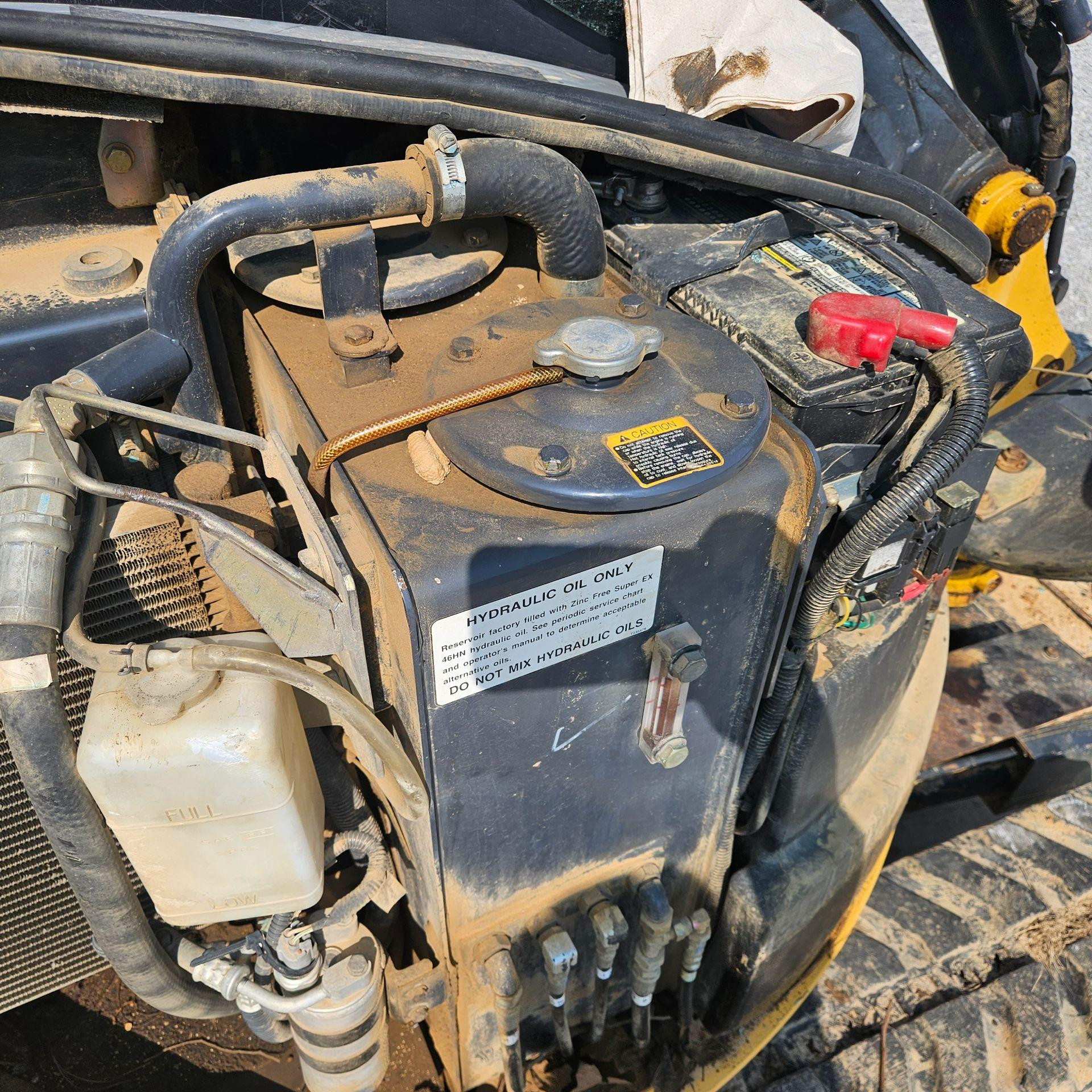 9288915 | John Deere 35D Hydraulic Reservoir for Sale