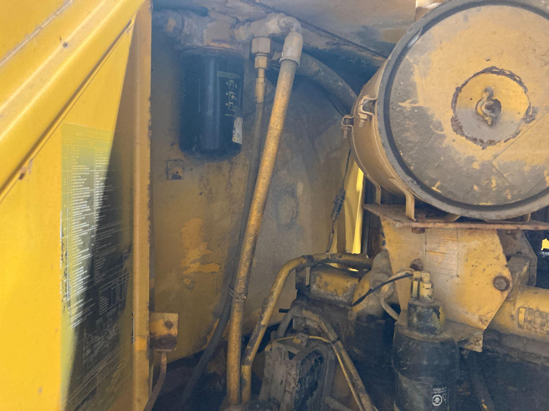 AT102287 | John Deere 544E Hydraulic Reservoir for Sale