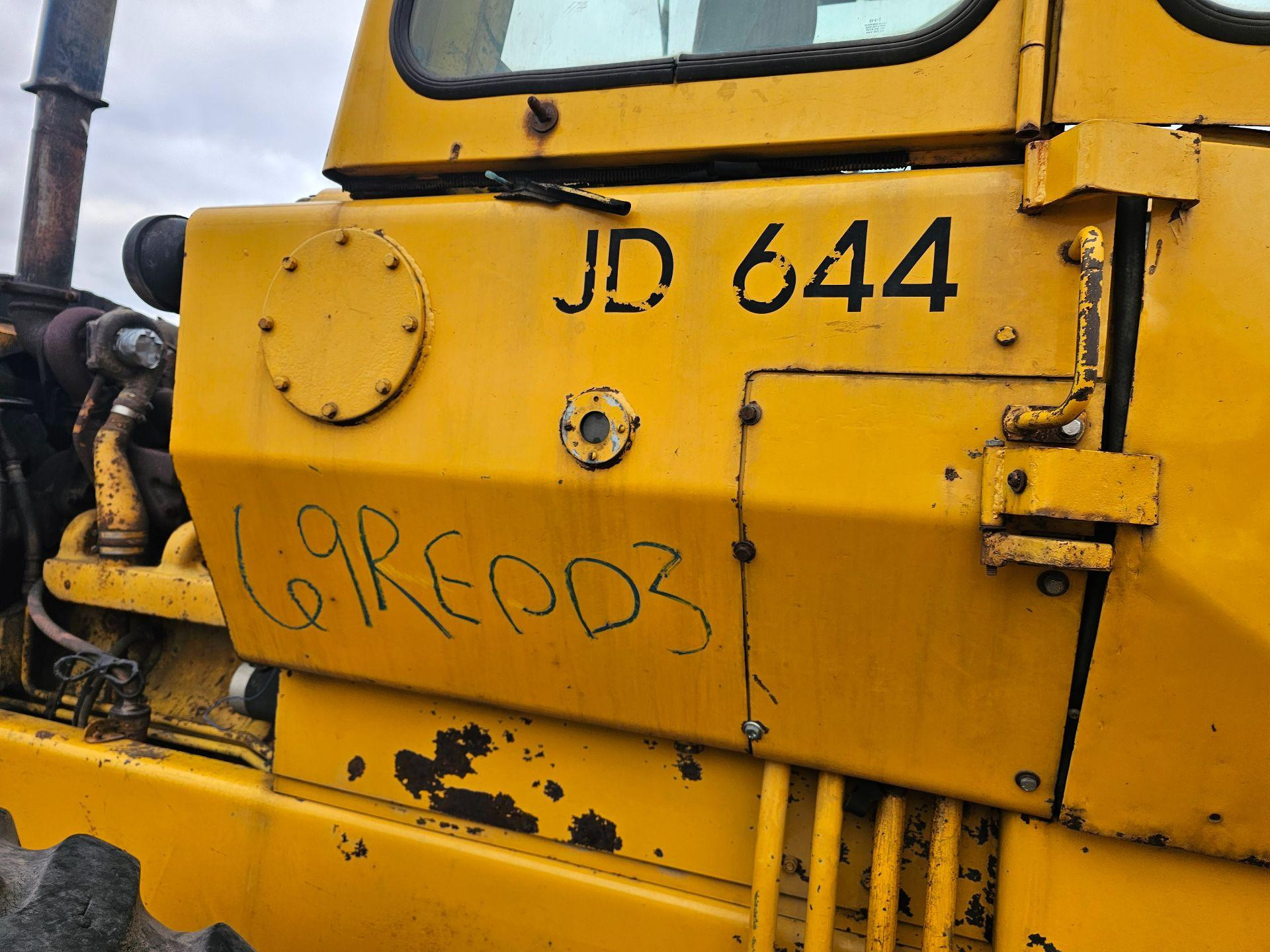 AT28154 | John Deere 644 Hydraulic Reservoir for Sale