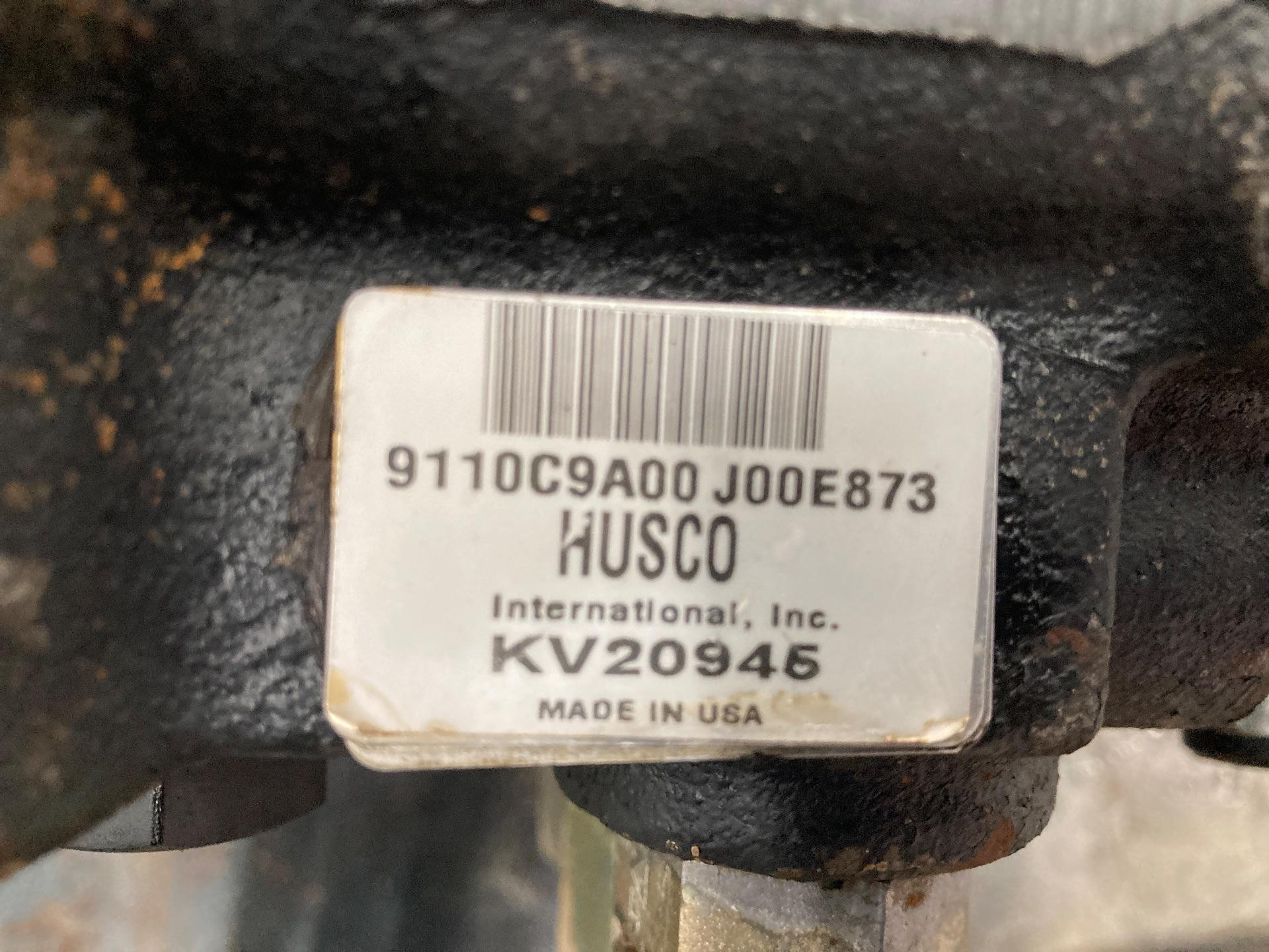 KV21487 | John Deere 240 Hydraulic Valve for Sale