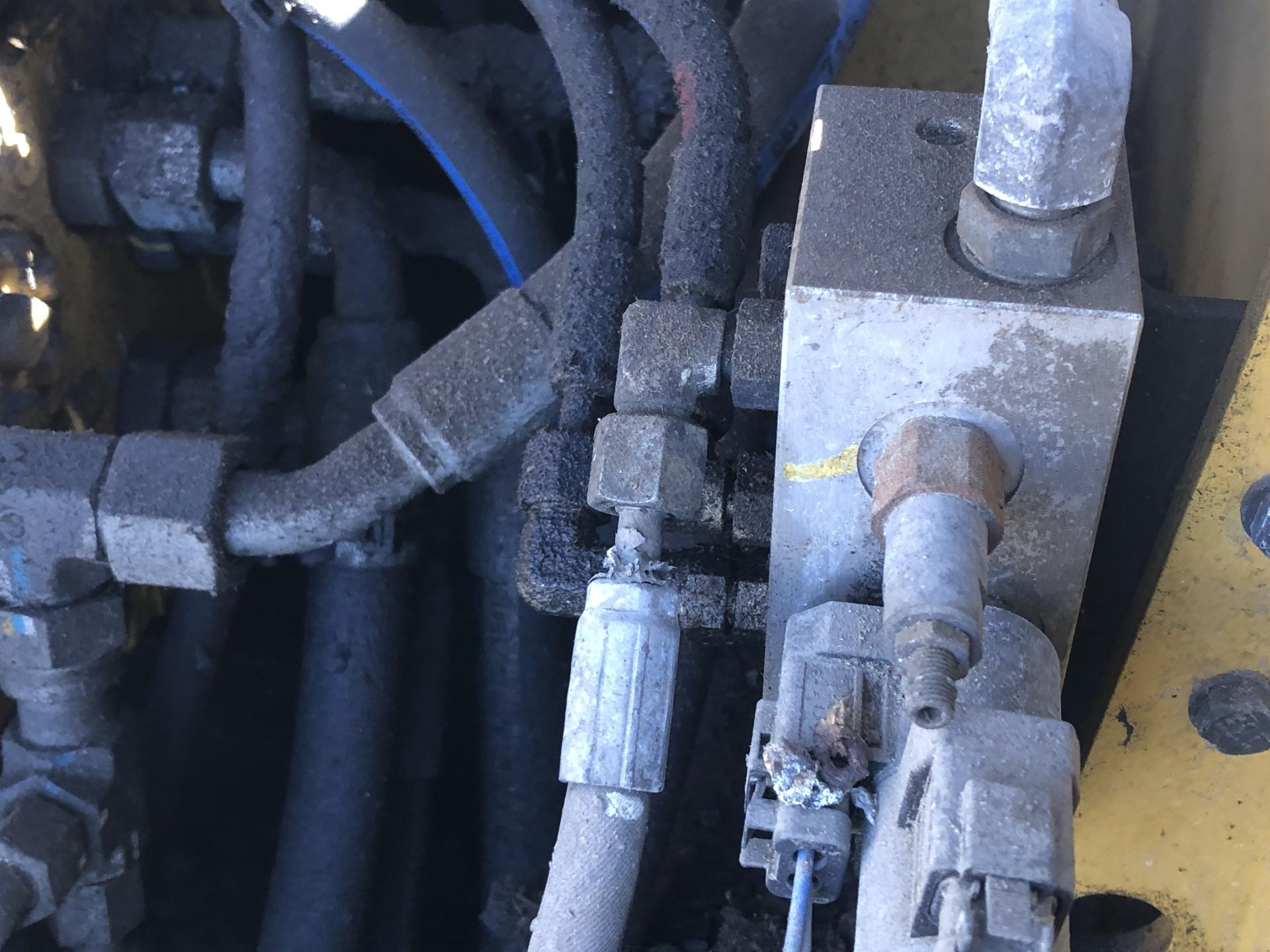 CAT 242D3 Hydraulic Valve for Sale