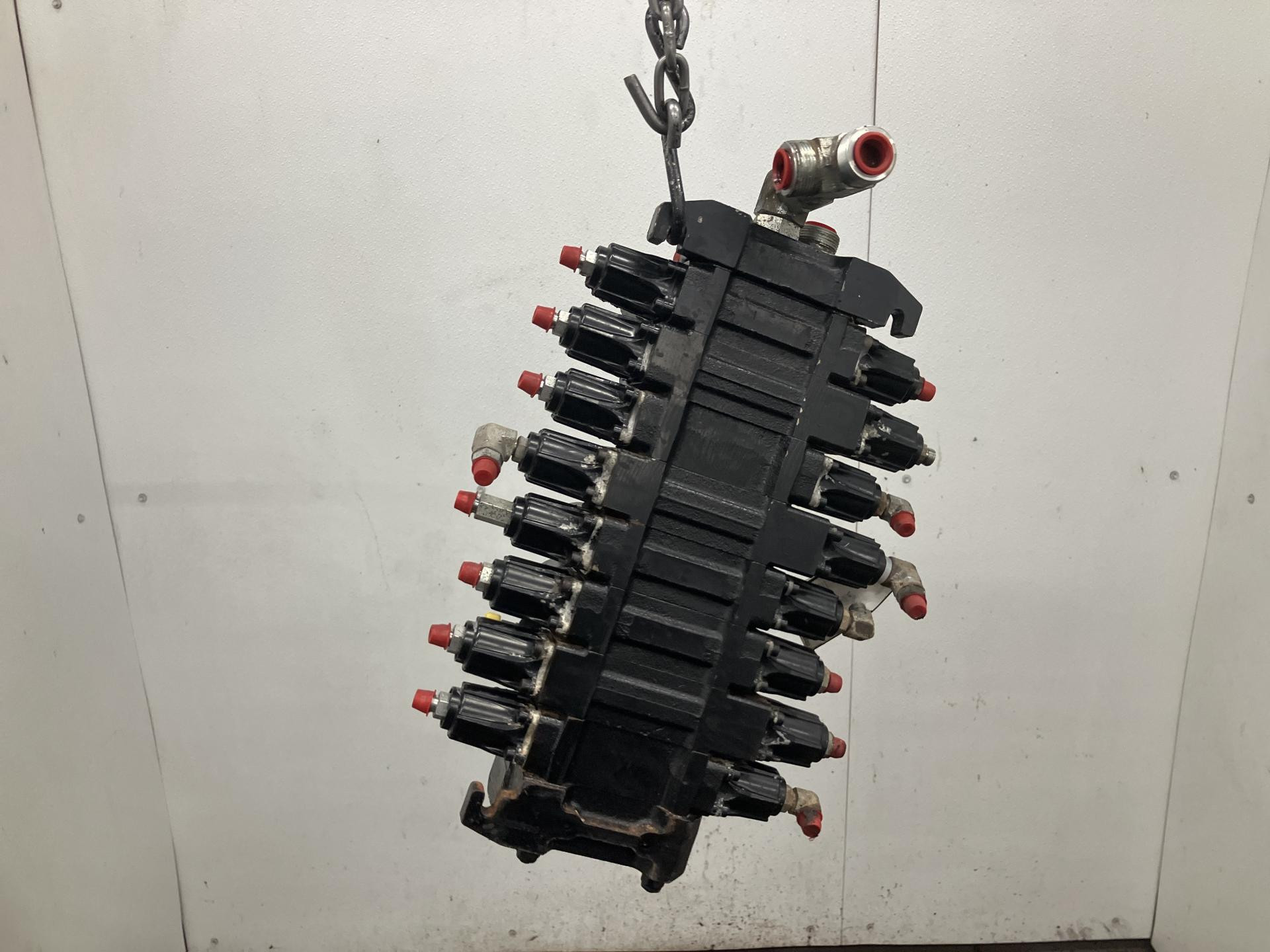 CAT 420F Hydraulic Valve for Sale
