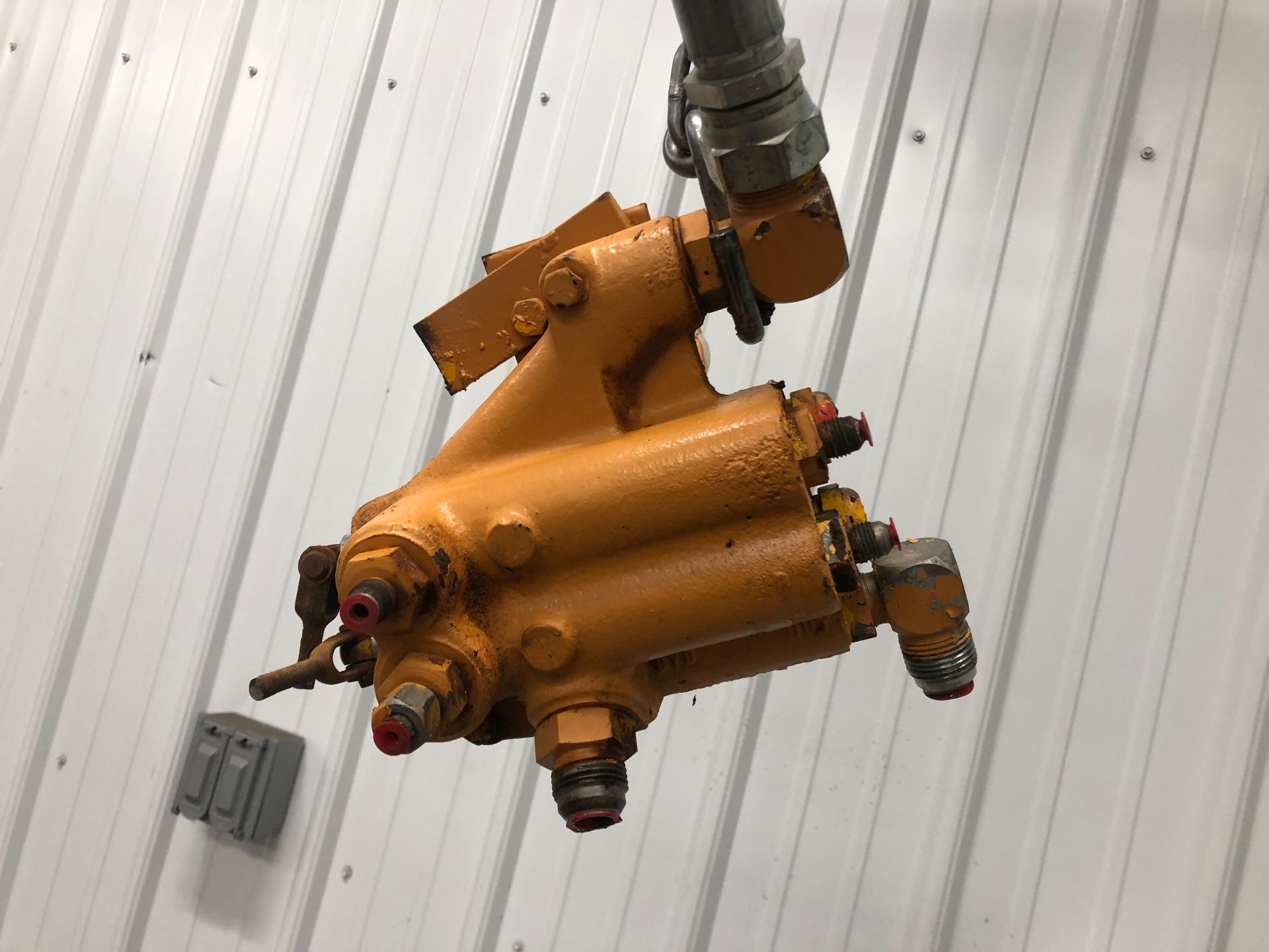 D62348 | Case 580B Hydraulic Valve for Sale