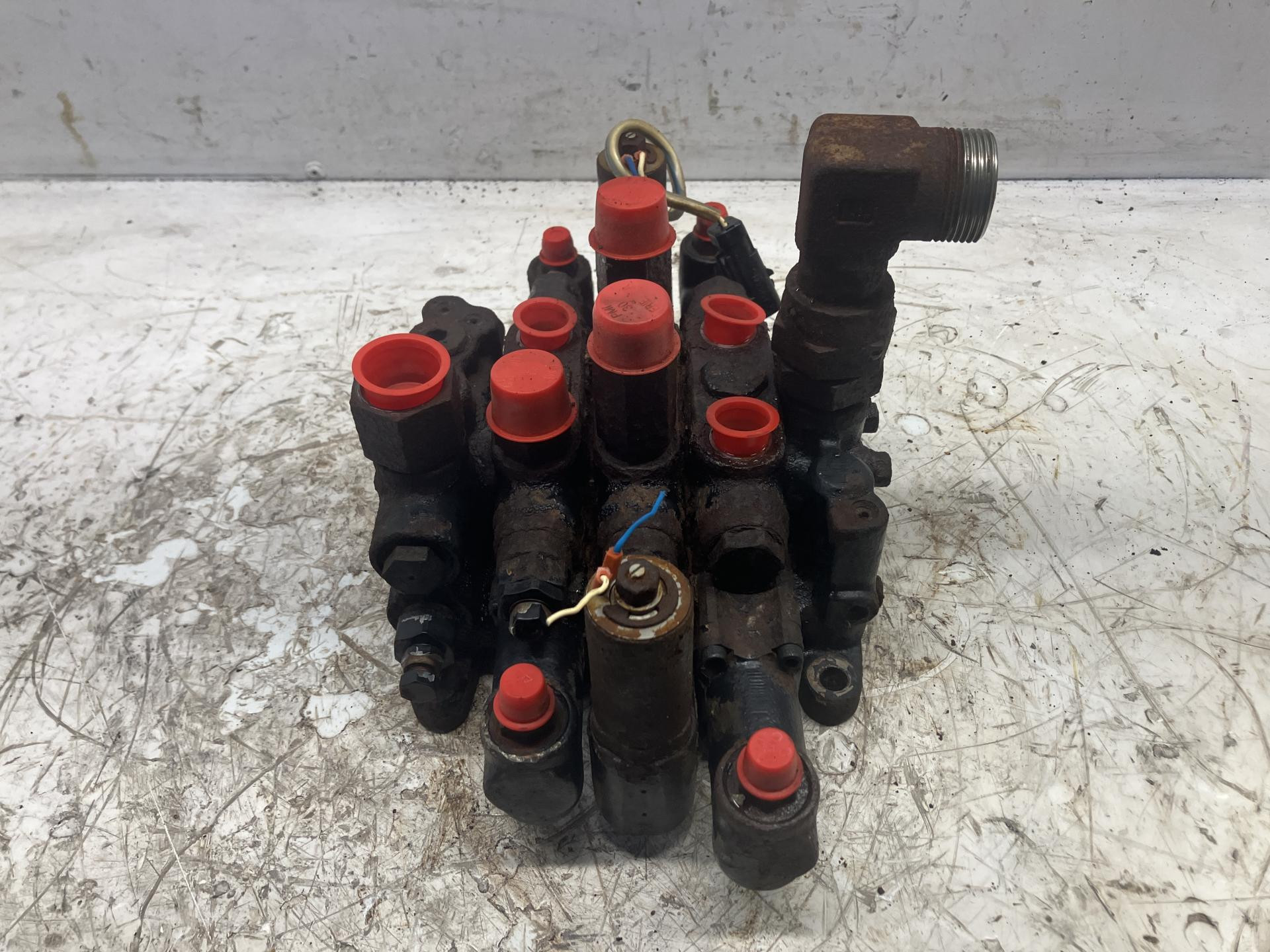 CAT 904H Hydraulic Valve for Sale